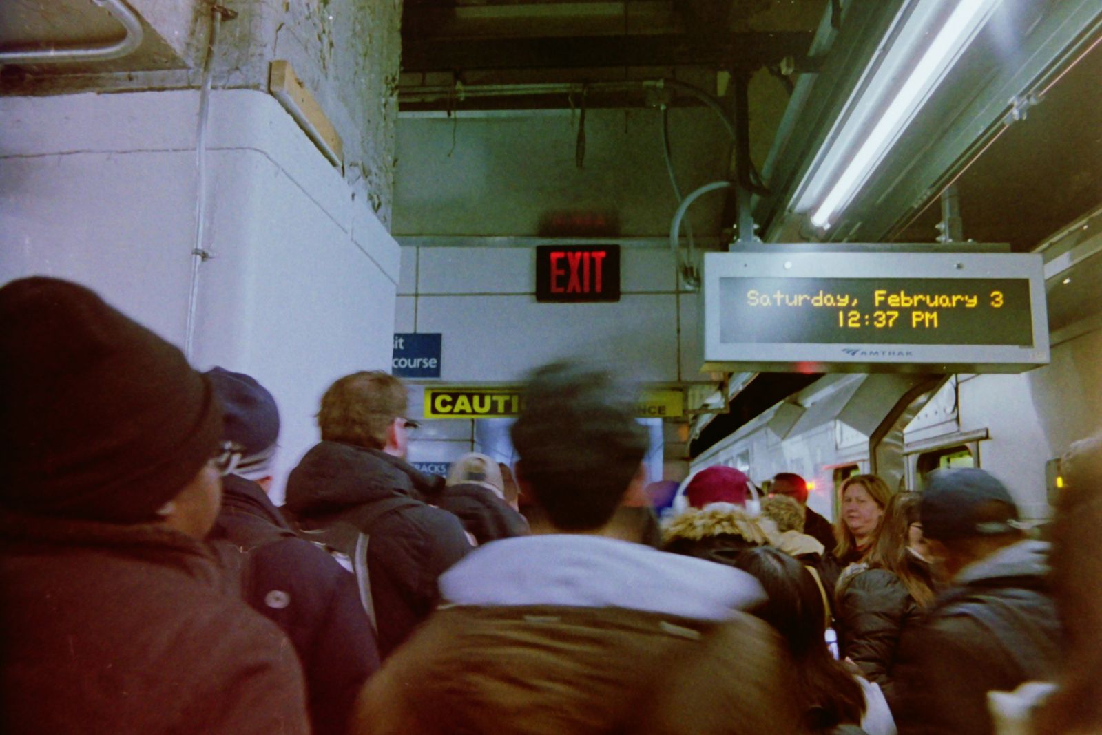 Subway Crowd Photos, Download The BEST Free Subway Crowd Stock Photos ...