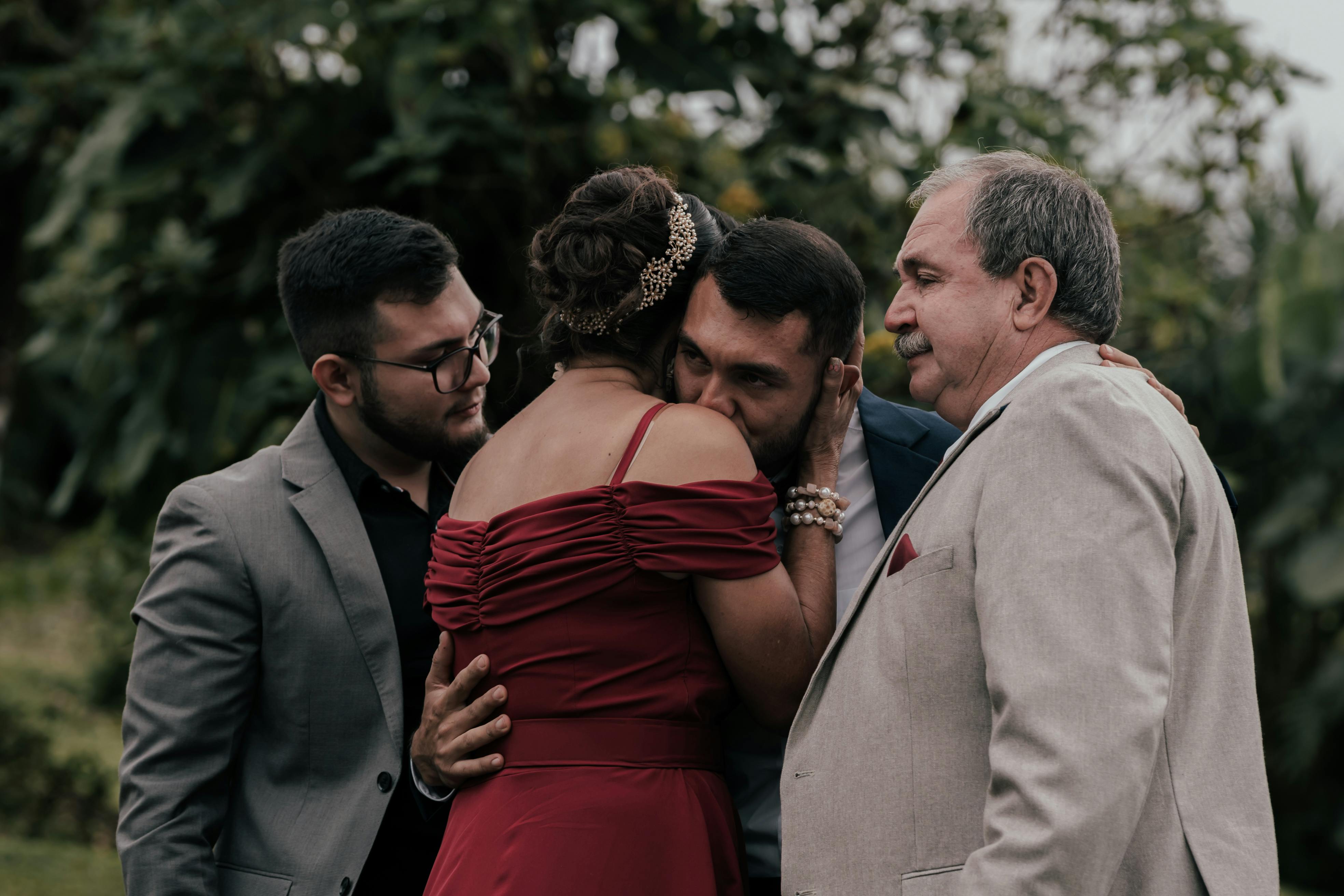 Touch Of Red Love Background Photos, Download The BEST Free Touch Of ...