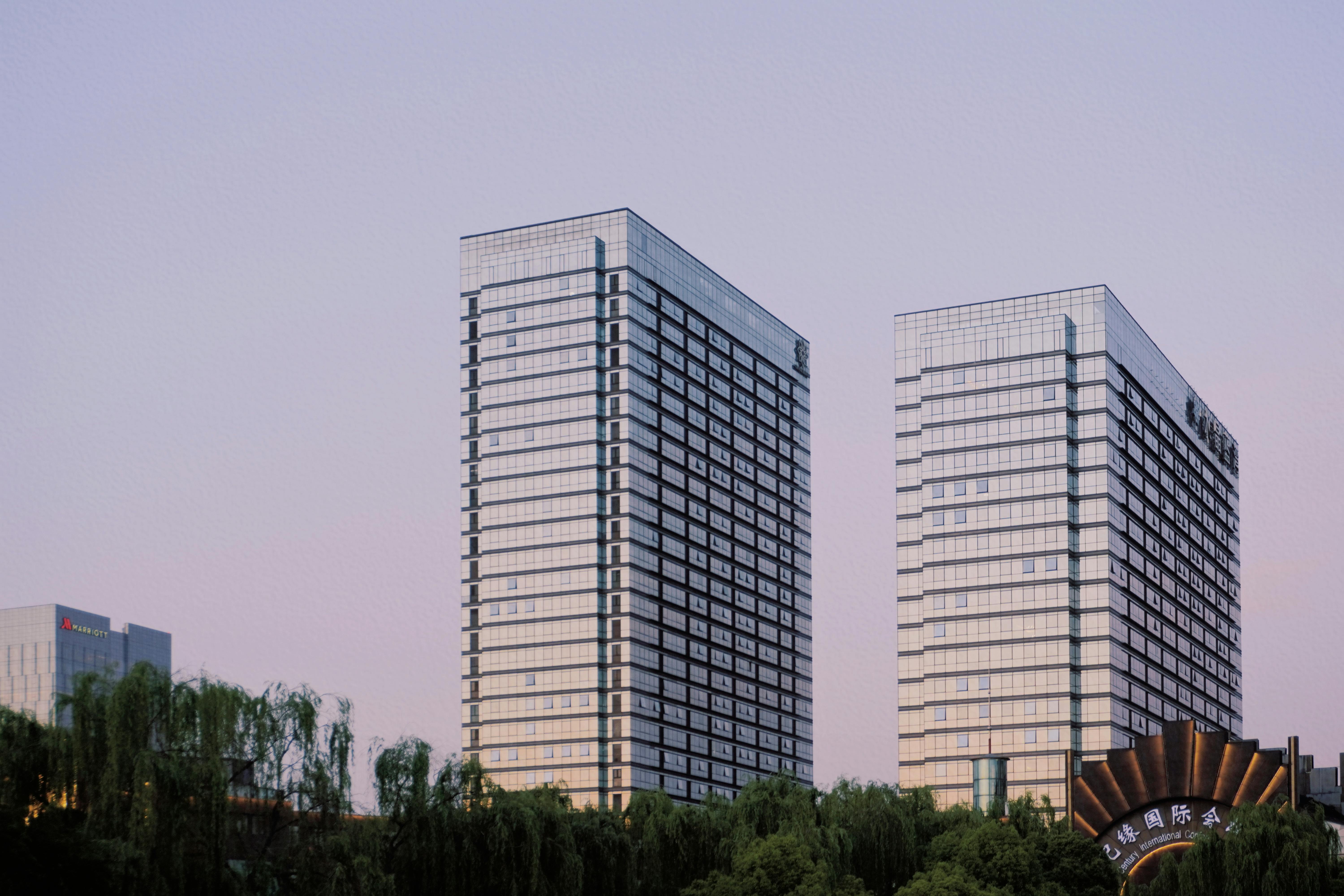 Glass Buildings Photos, Download The BEST Free Glass Buildings Stock ...