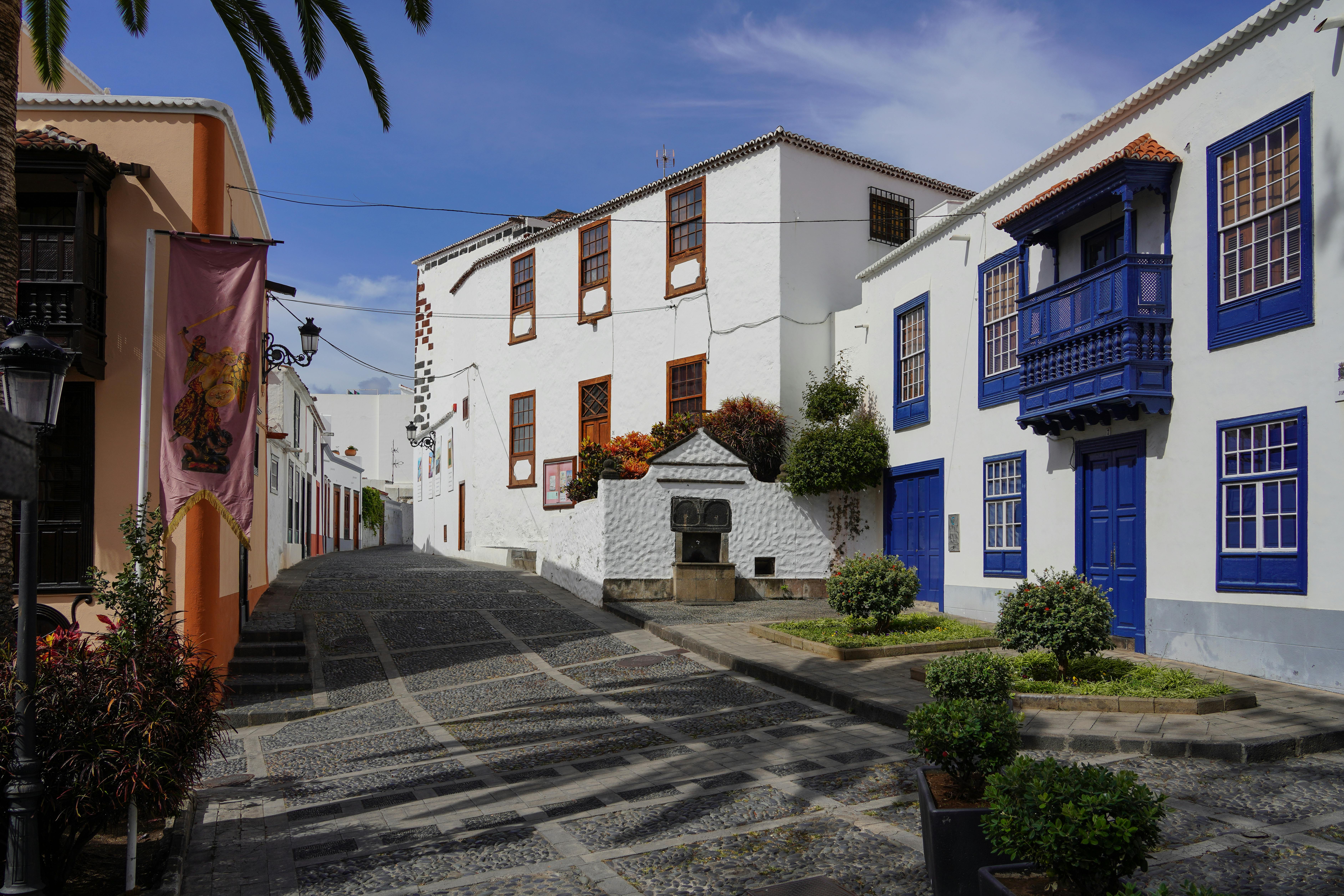 Paved Turbe Photos, Download The BEST Free Paved Turbe Stock Photos ...