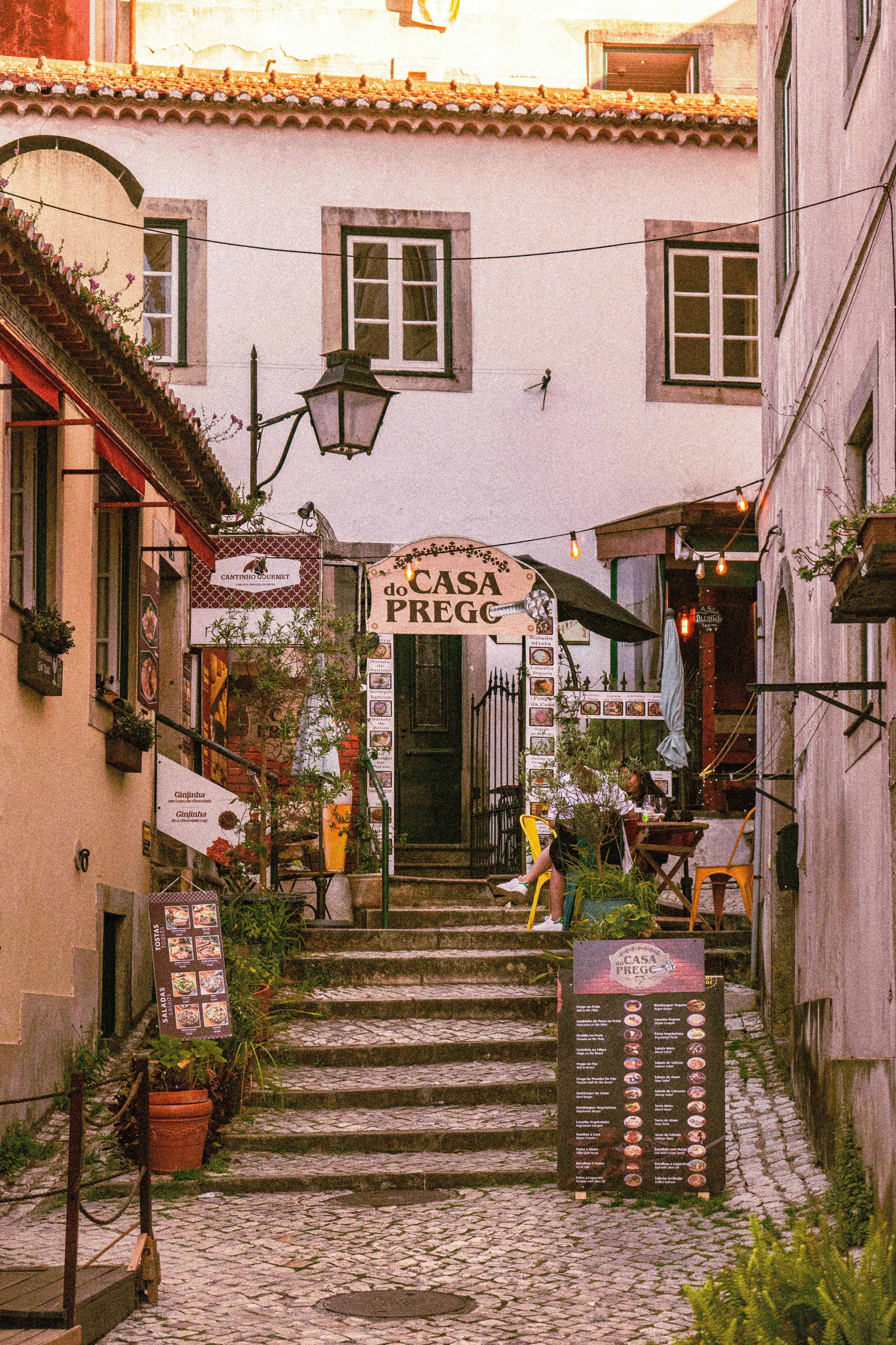 Restaurant in Alley in Town in Portugal · Free Stock Photo