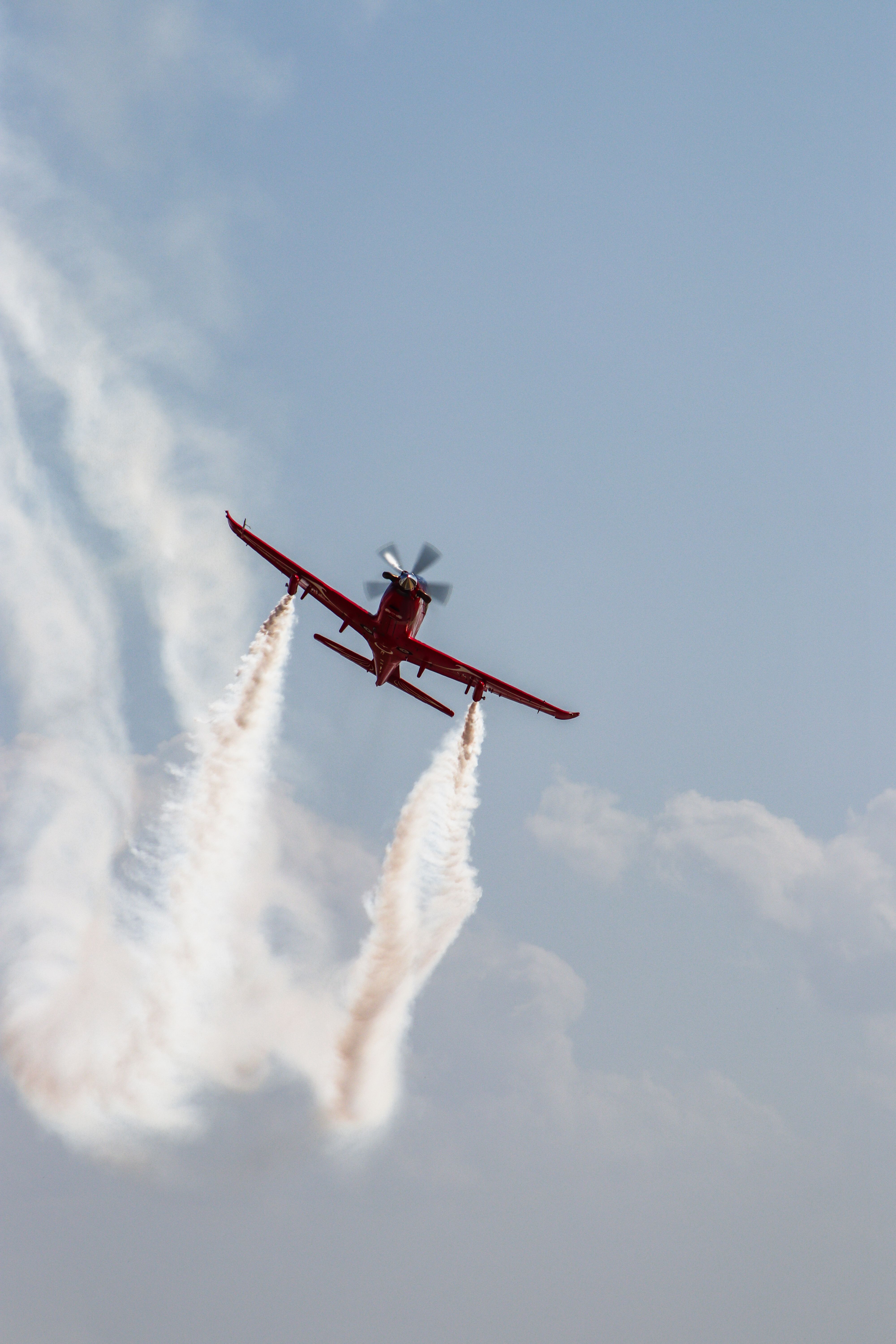 Smoke From a Plane · Free Stock Photo