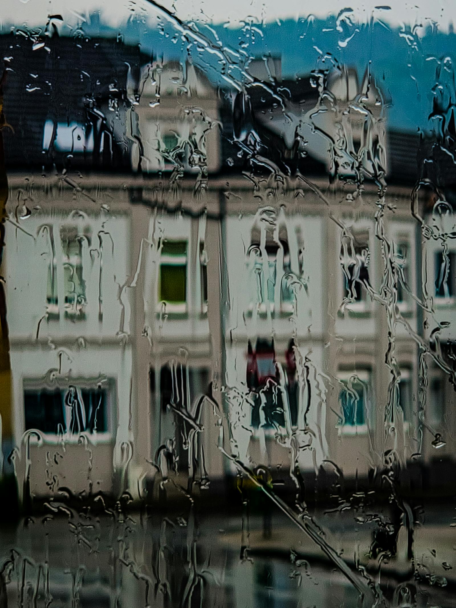 Rain On Window Photos, Download The BEST Free Rain On Window Stock ...