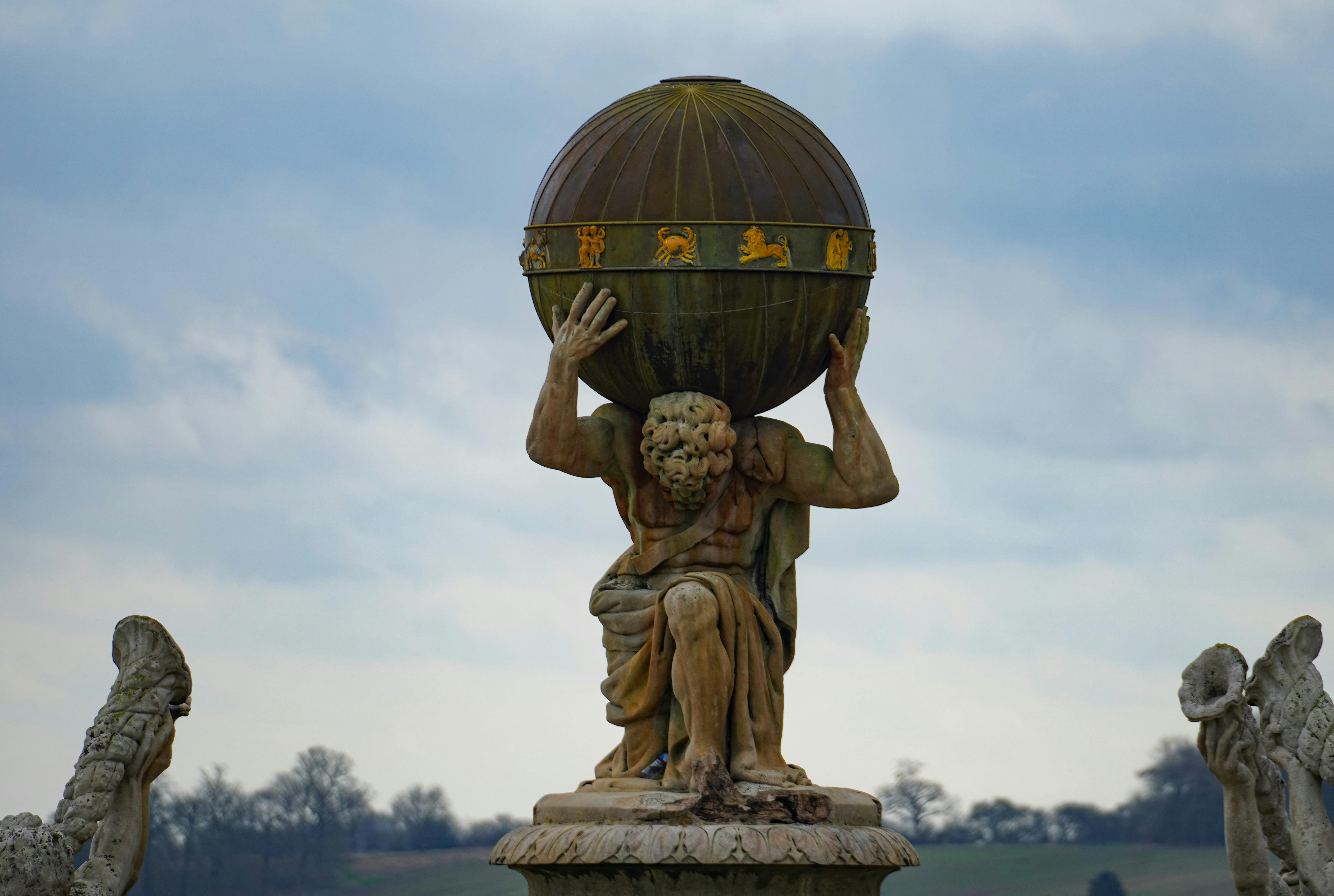 Sculpture of Atlas · Free Stock Photo