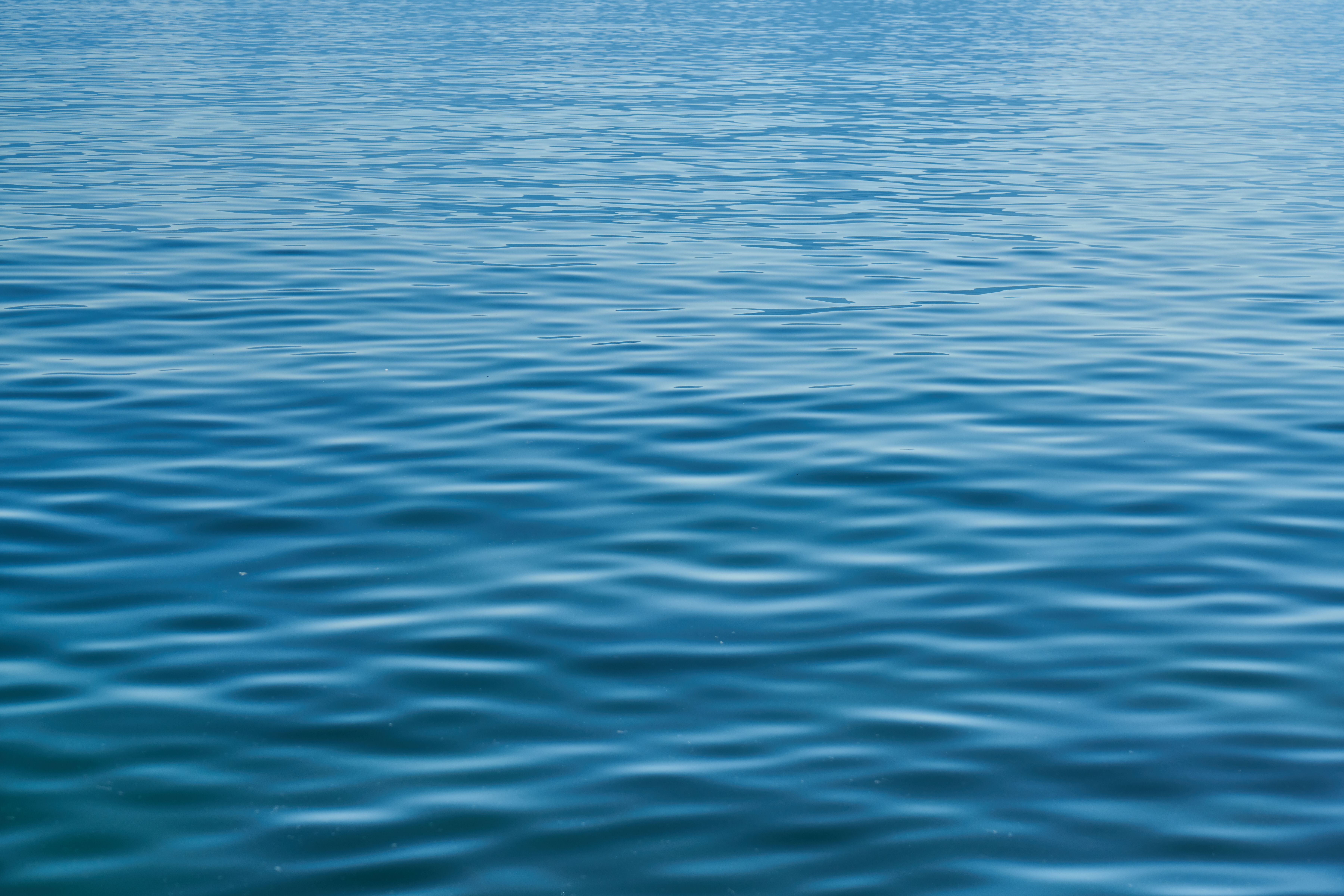 Foto Do Oceano Durante O Dia · Foto profissional gratuita