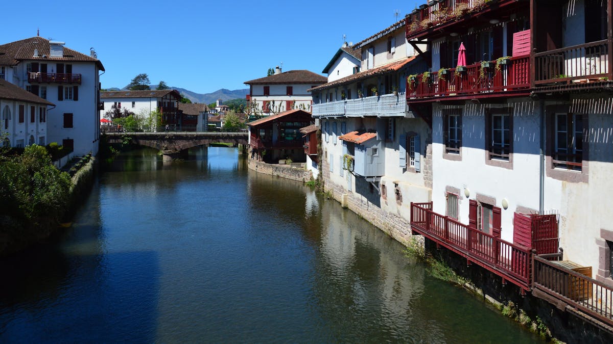 Canal Photos, Download The BEST Free Canal Stock Photos & HD Images