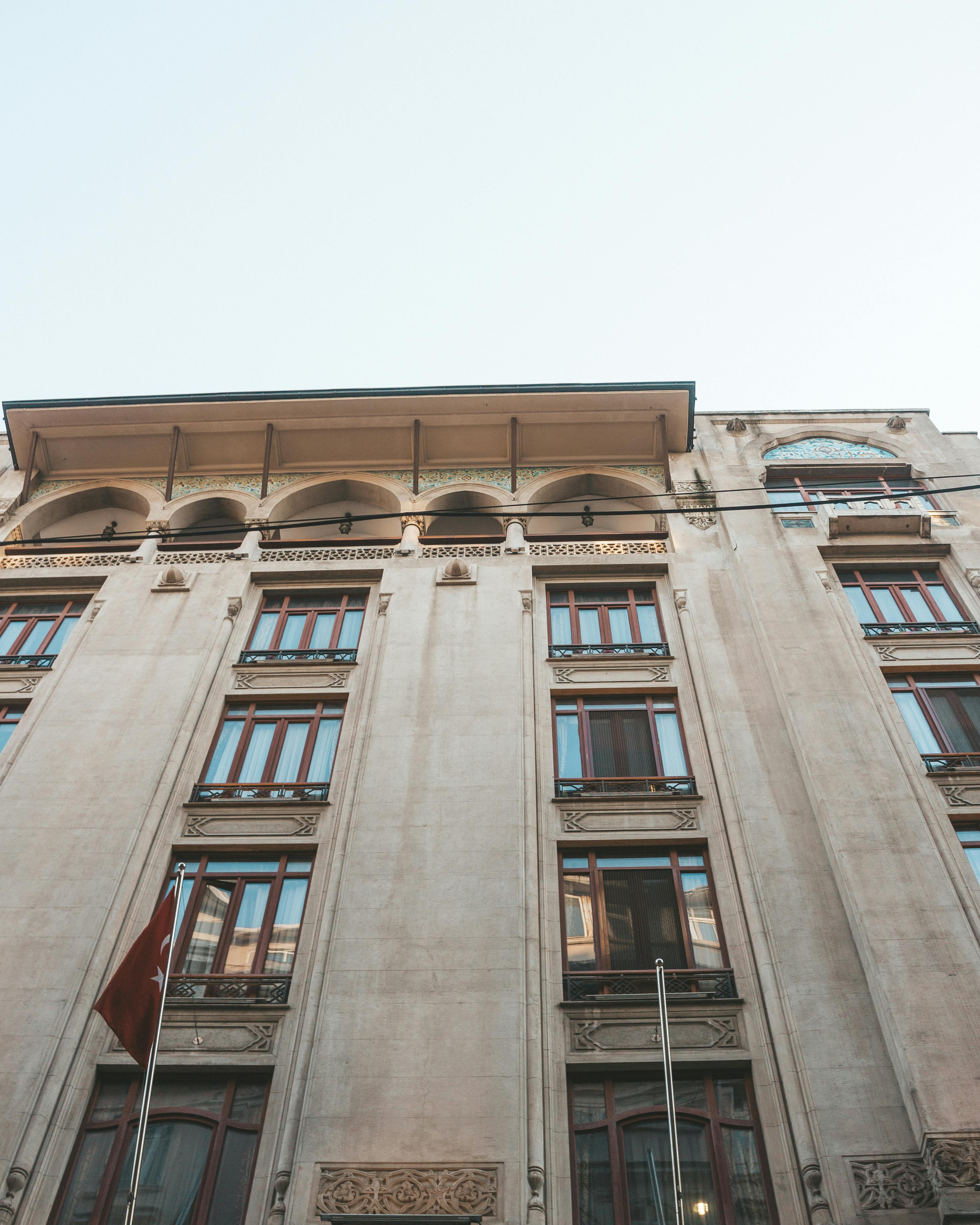 Emre Can Acer - 사진