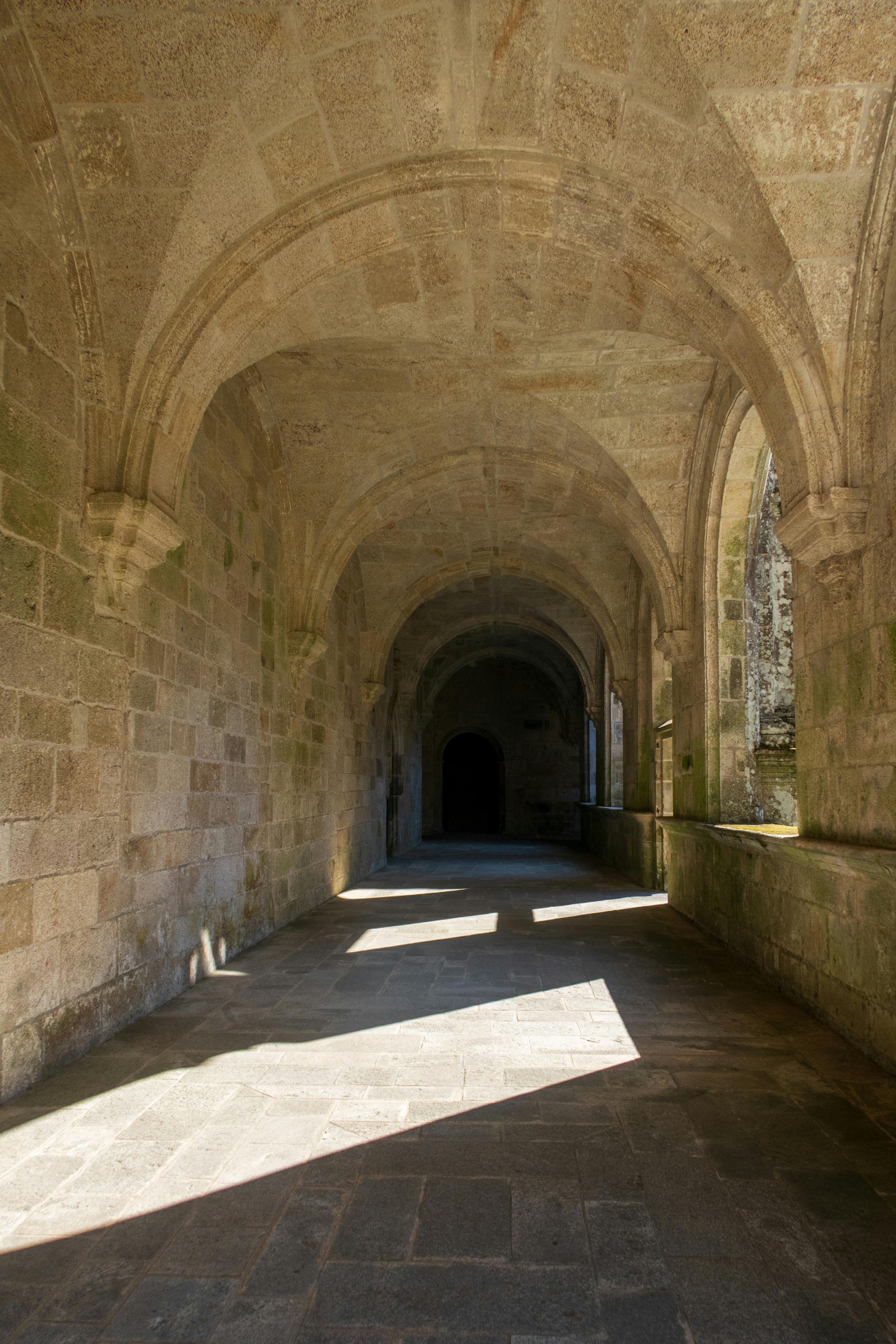 Corridor in a Castle · Free Stock Photo