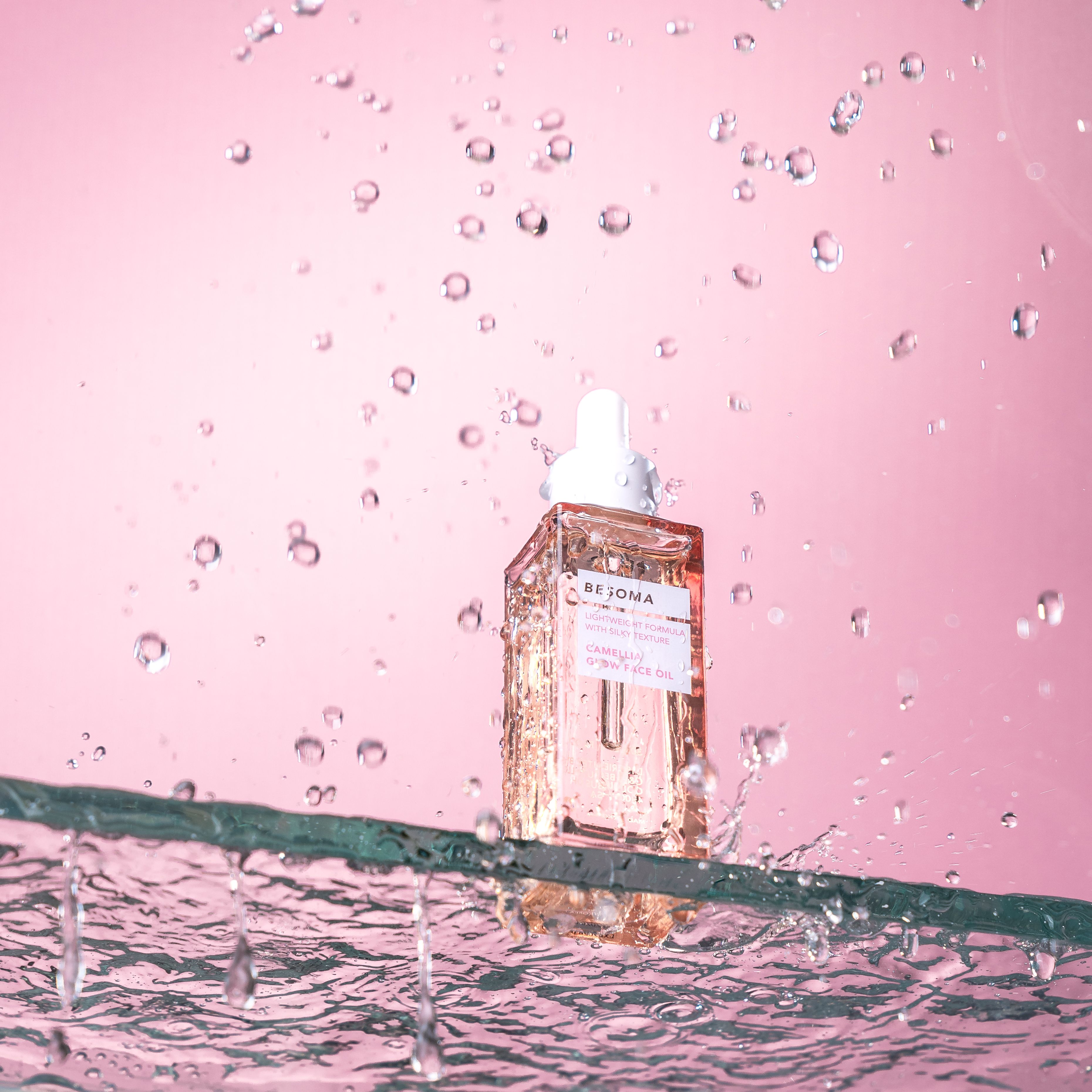 Skin care Product Photography with water · Free Stock Photo