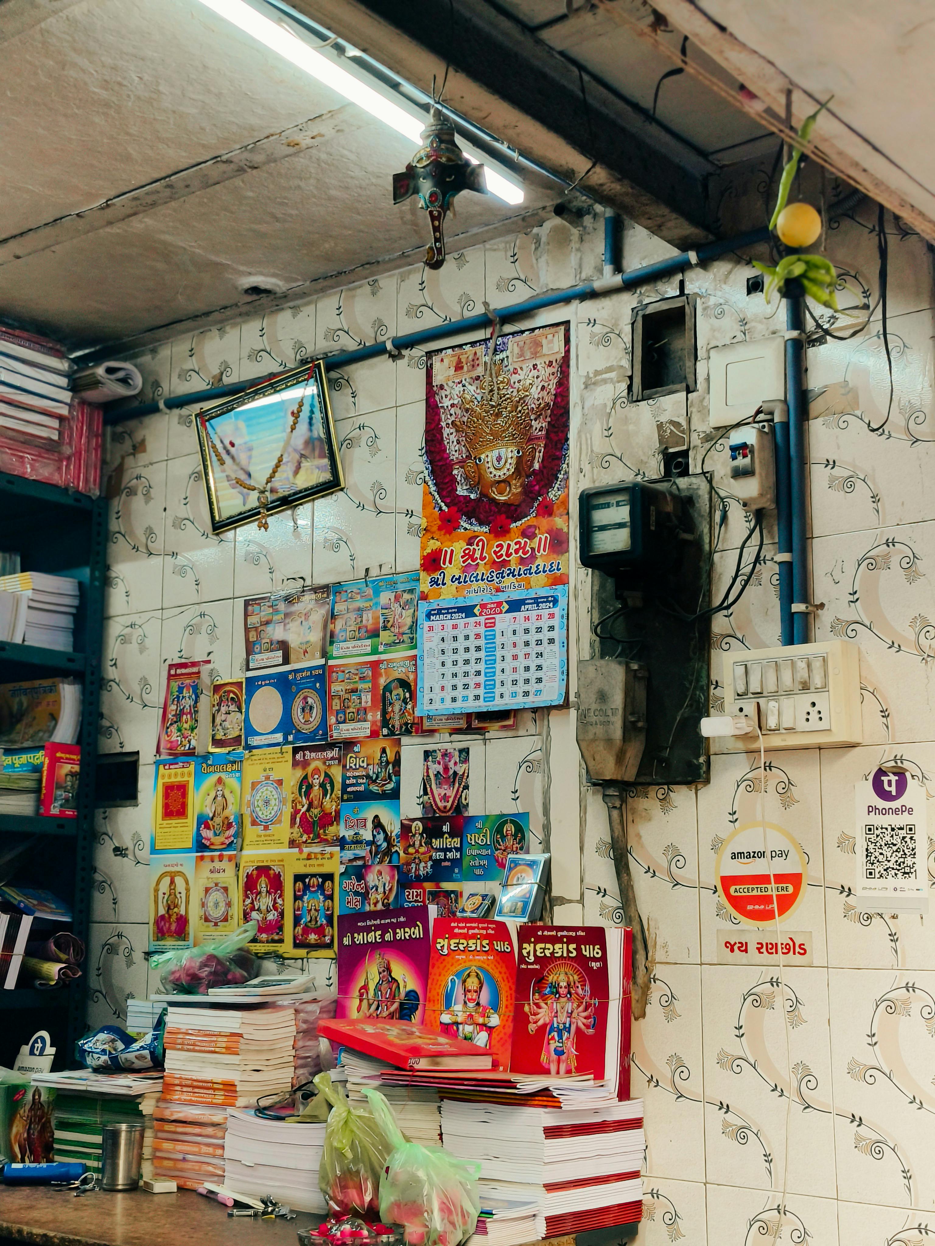 100.000+ Foto Poster Dinding Terbaik · Unduh Gratis 100% · Foto Stok Pexels