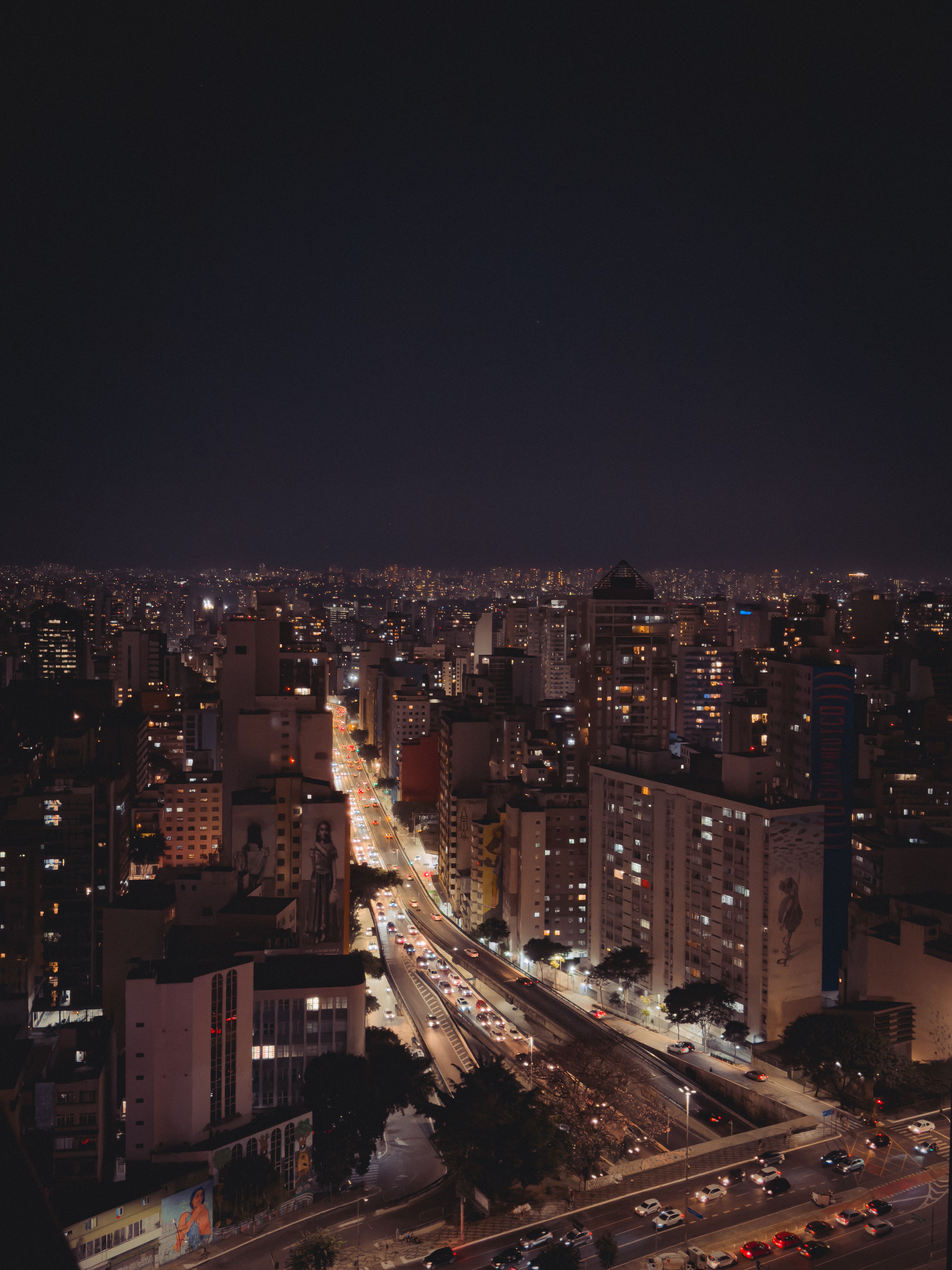 São Paulo a noite // City at night · Free Stock Photo