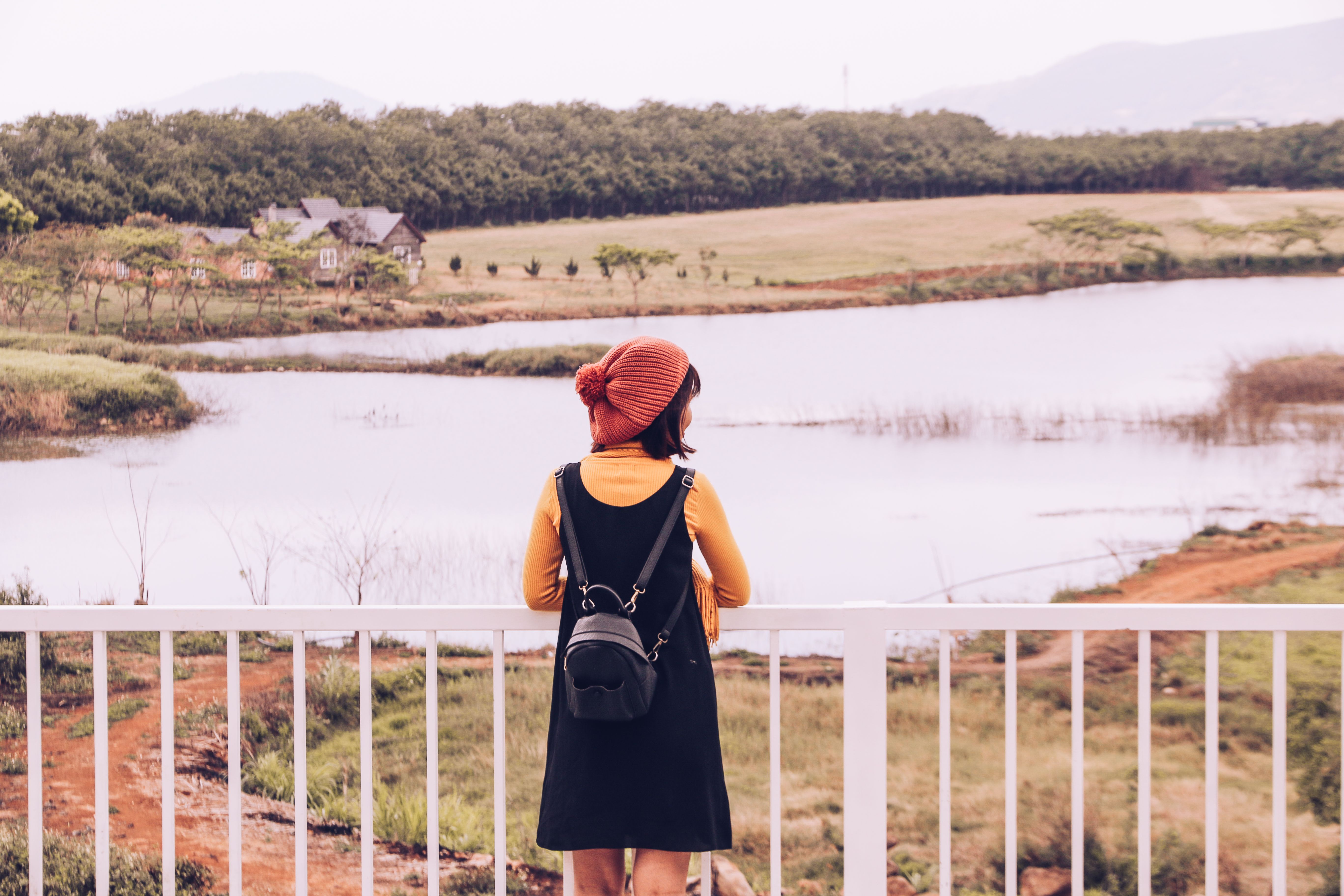 People Standing Back View Photos, Download The BEST Free People ...