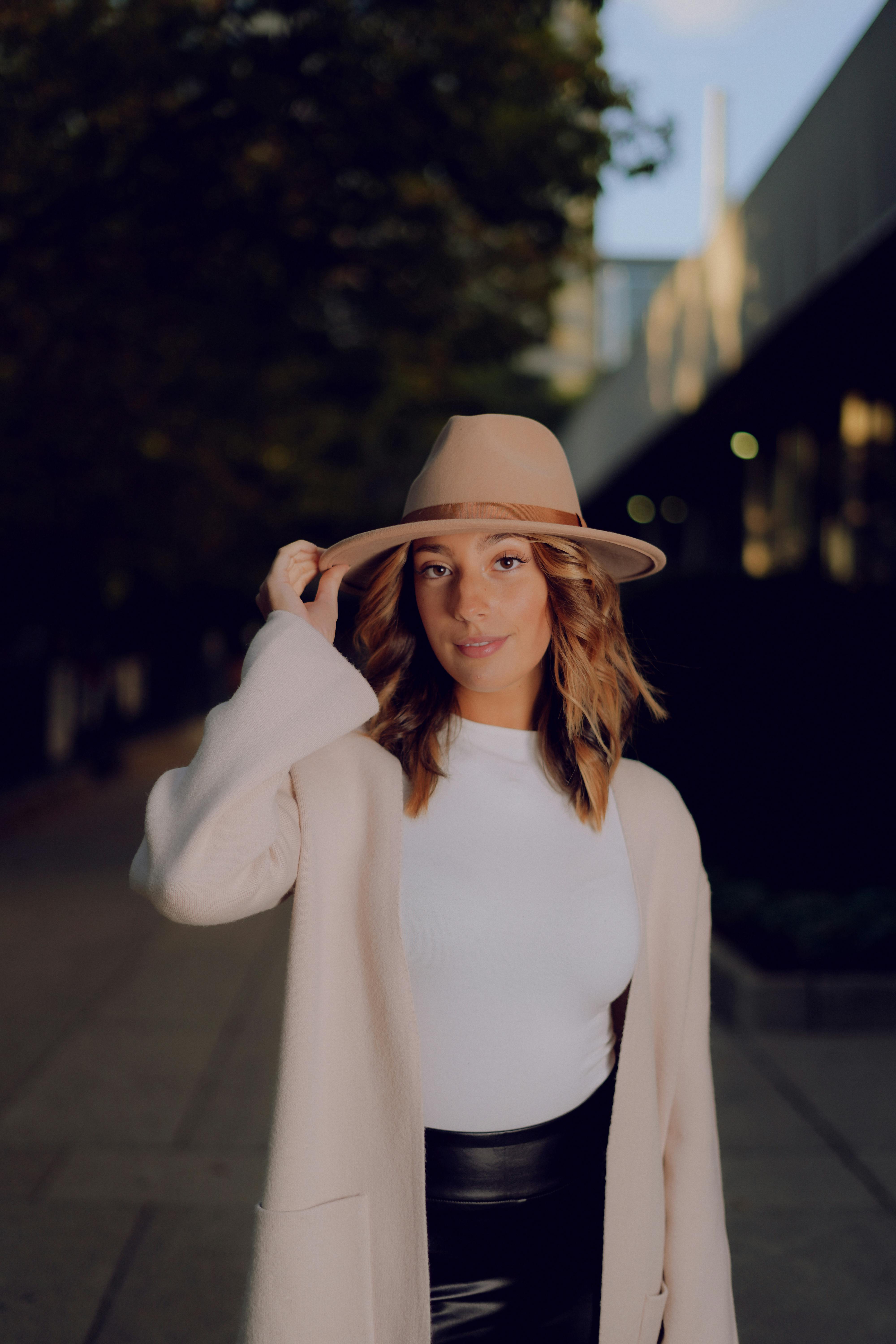 White Blouse Photos, Download The BEST Free White Blouse Stock Photos ...