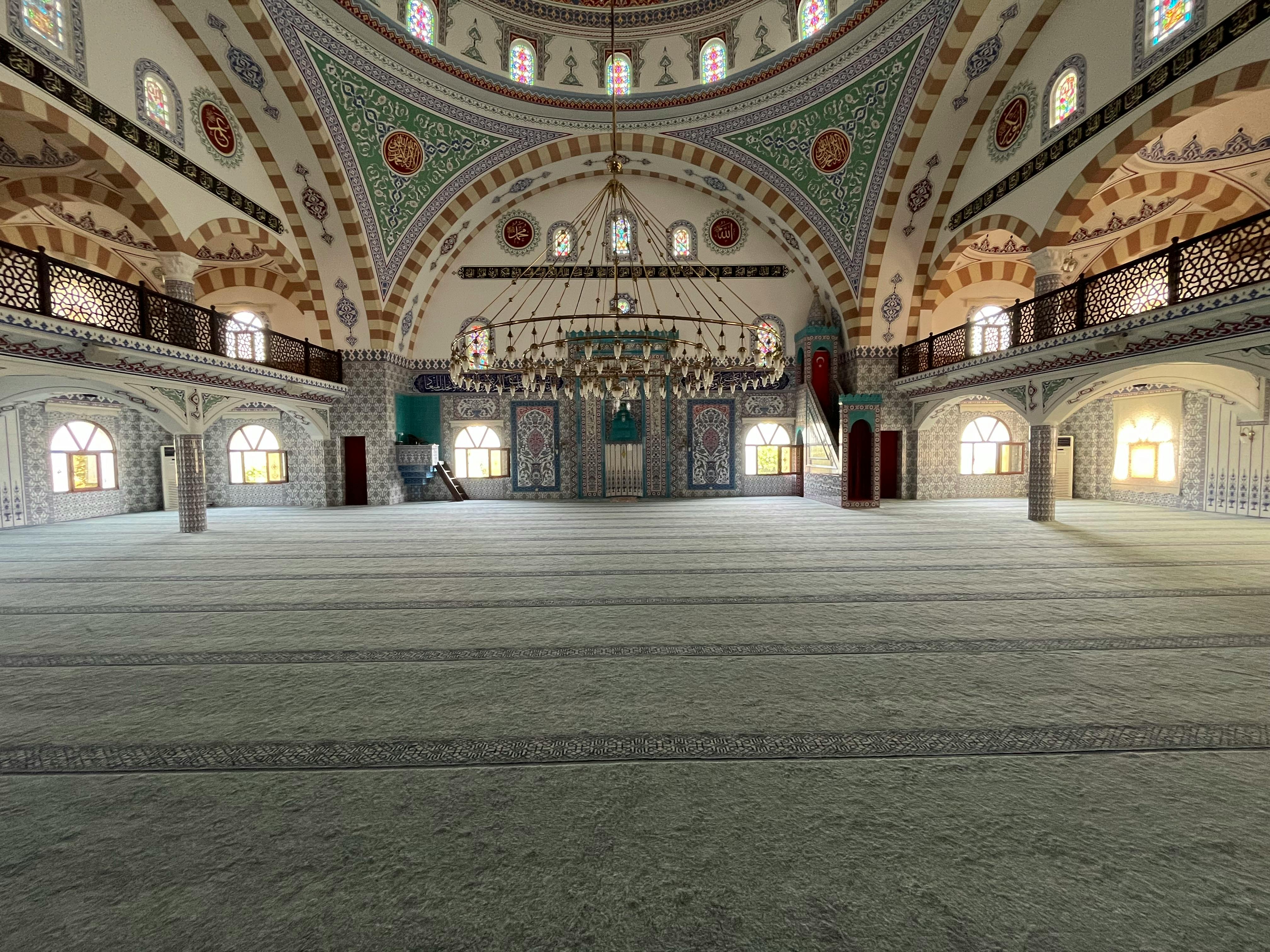 3d model of the interior of a mosque · Free Stock Photo
