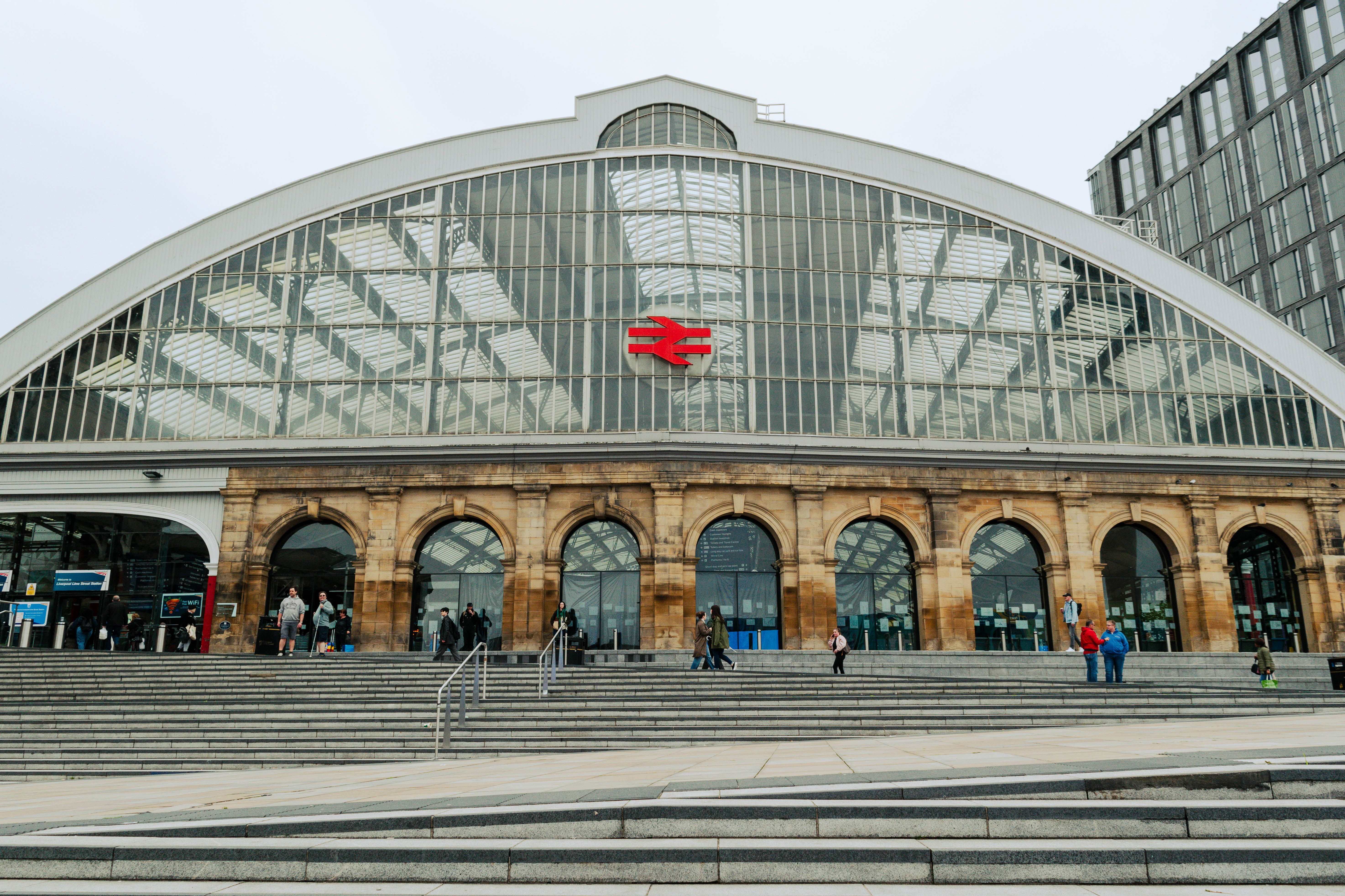Liverpool Lime Street Train Photos, Download The BEST Free Liverpool ...