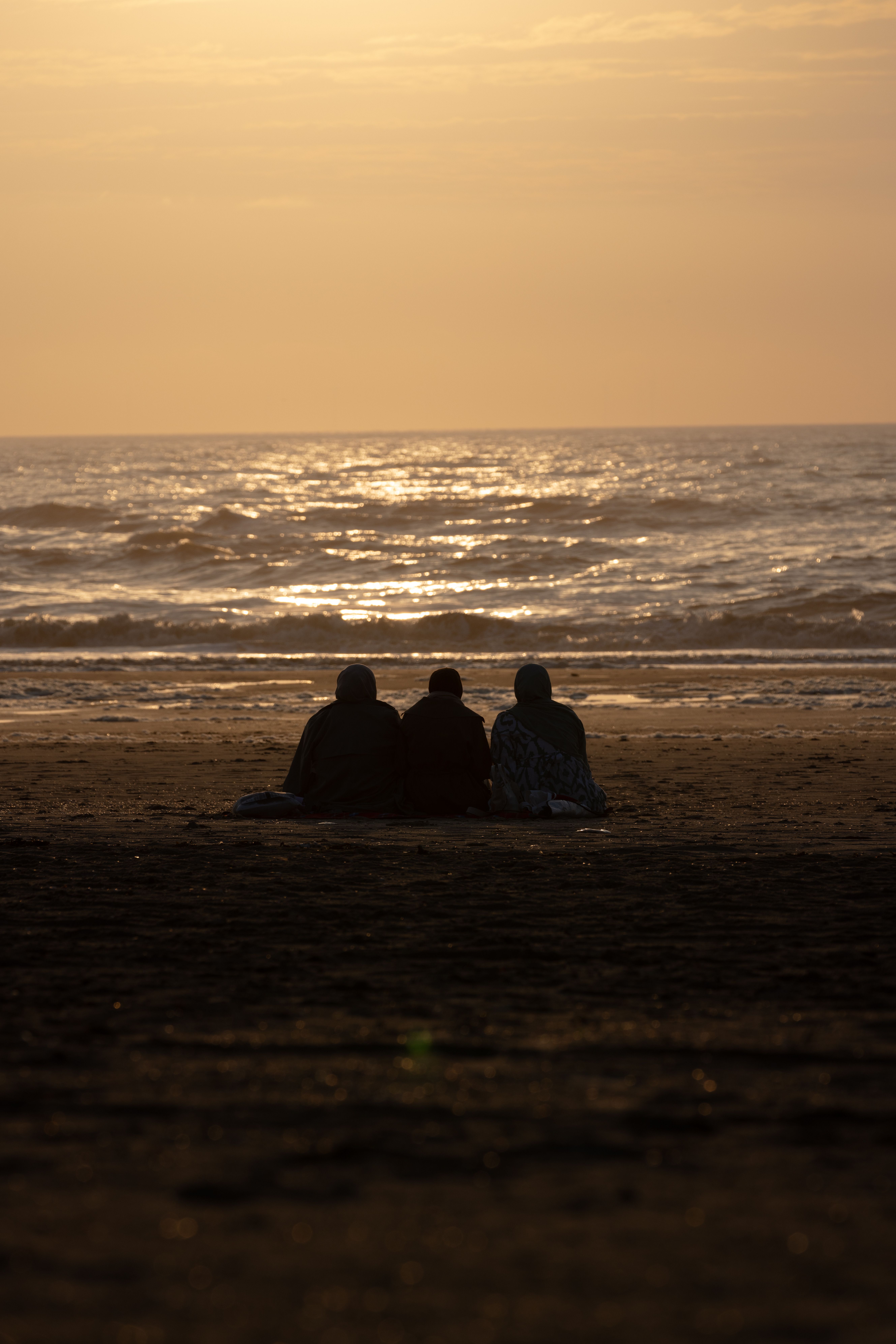 People In Sunset Photos, Download The BEST Free People In Sunset Stock ...