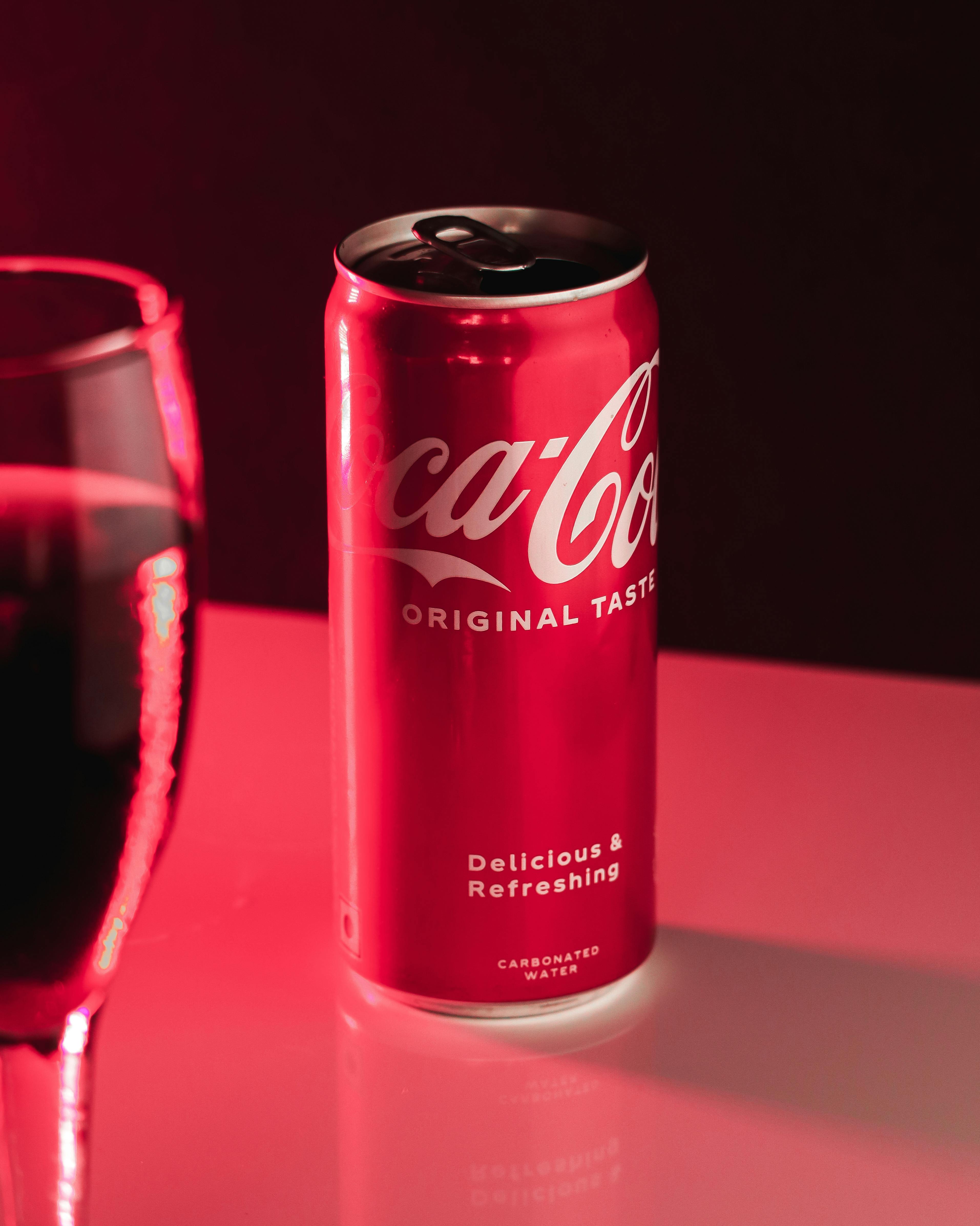 Coke in Can Served in a Restaurant · Free Stock Photo