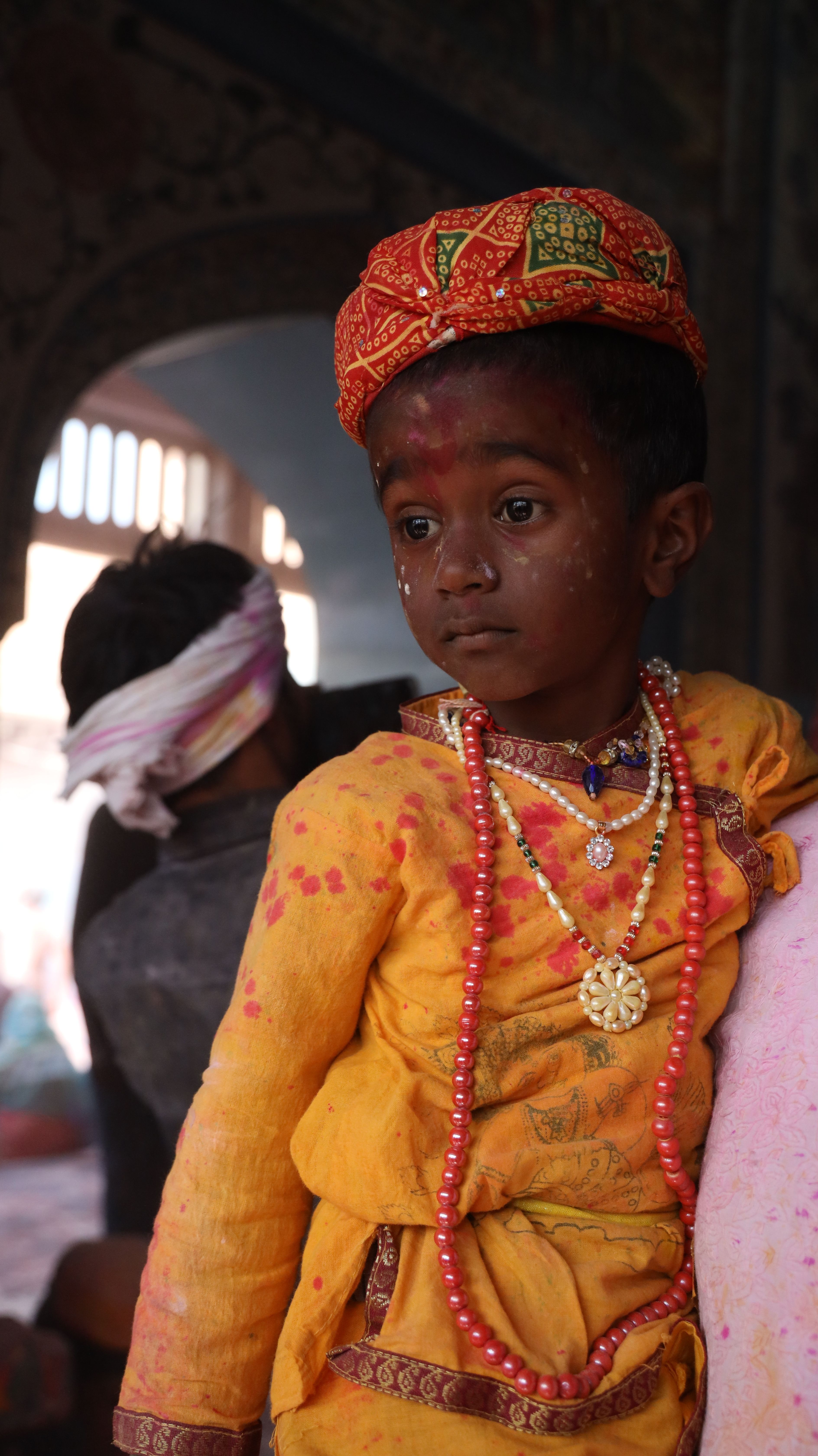 A young boy dressed in traditional indian clothing · Free Stock Photo