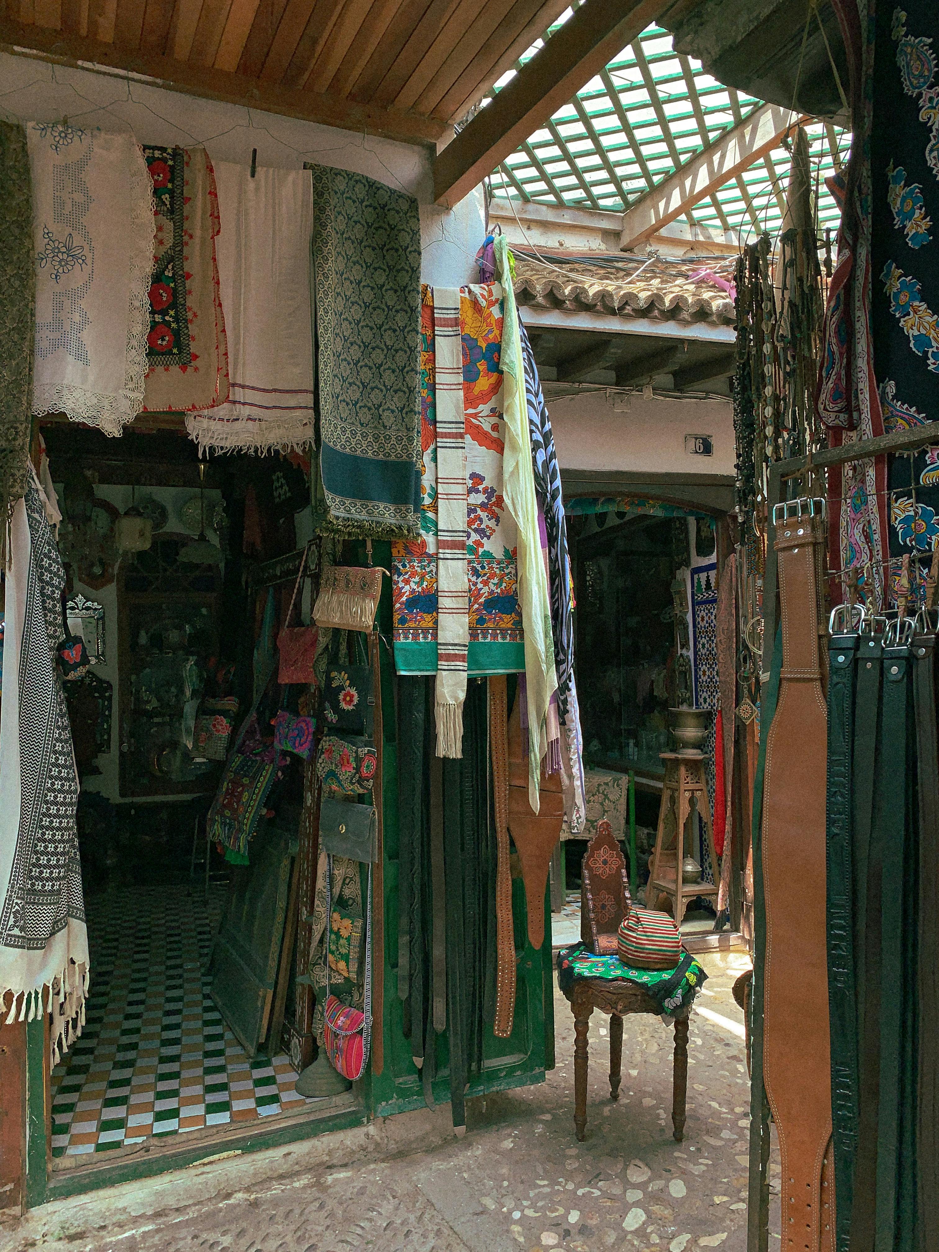 Store with Traditional, Handmade Shawls and Fabrics · Free Stock Photo