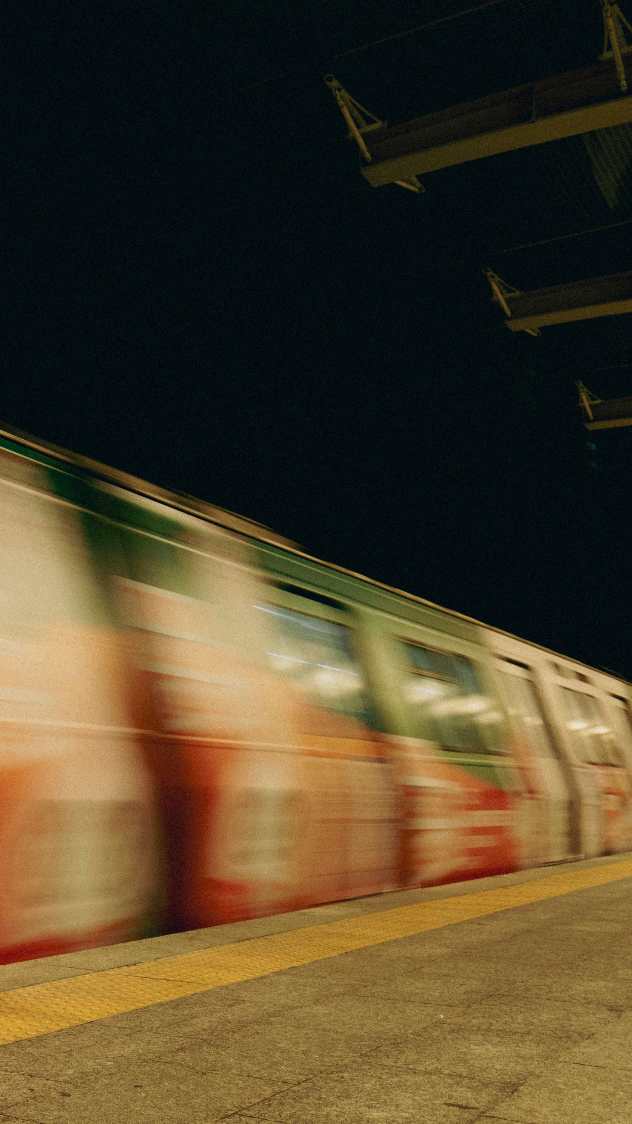 Blurred Motion of a Running Train · Free Stock Photo