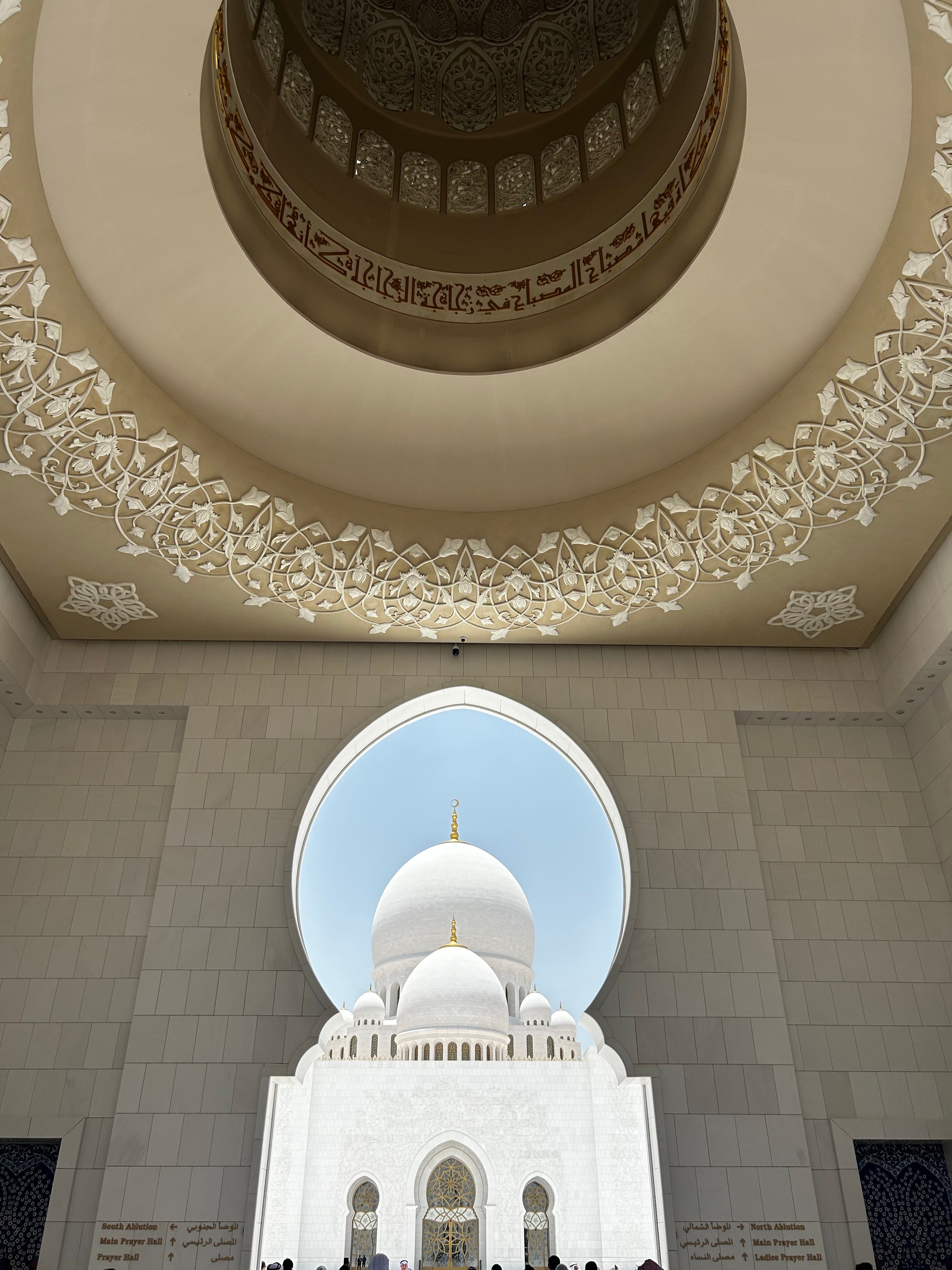 View of Mosque in Abu Zabi · Free Stock Photo
