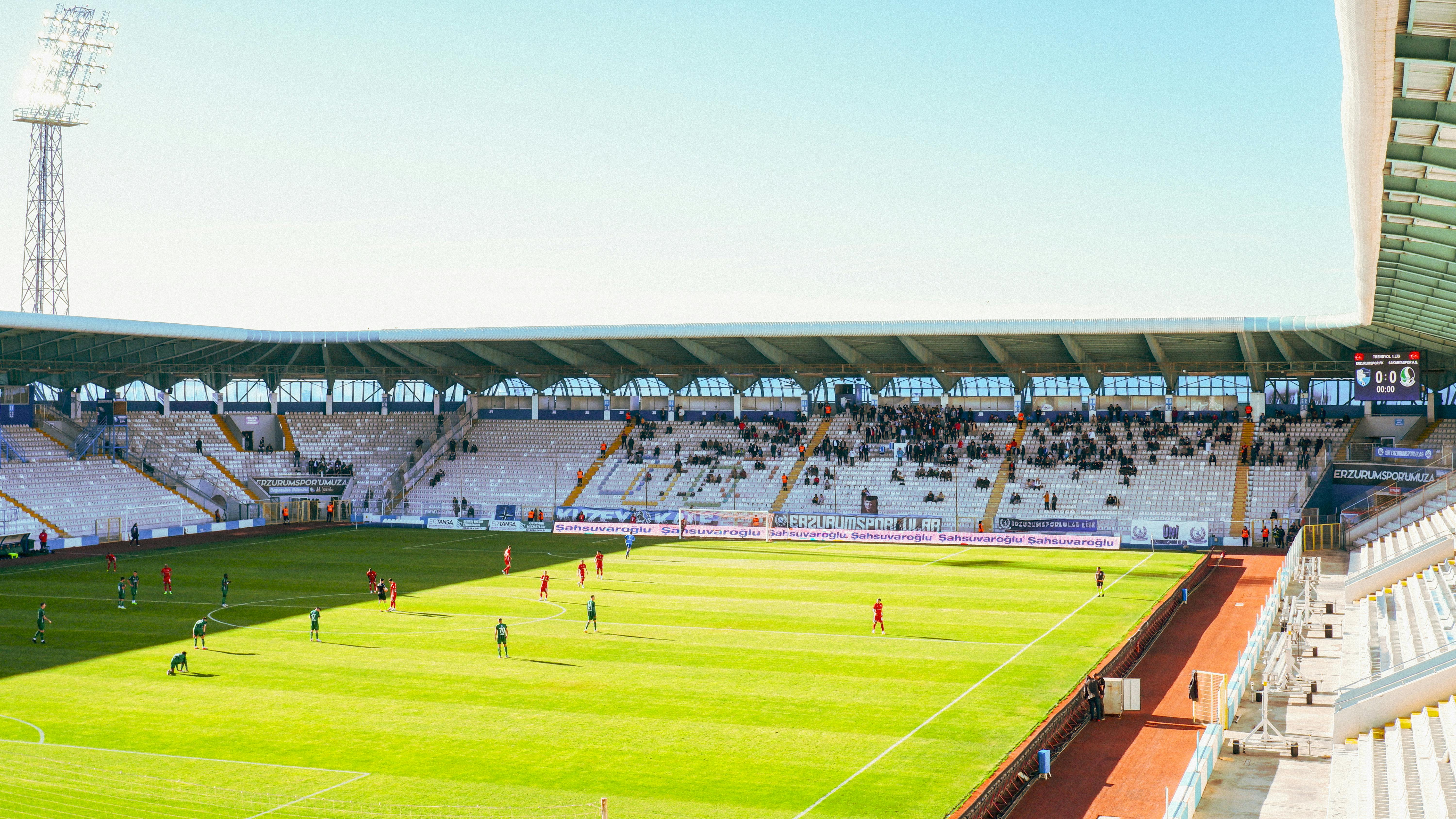 Match at Kazim Karabekir Stadium in Erzurum · Free Stock Photo