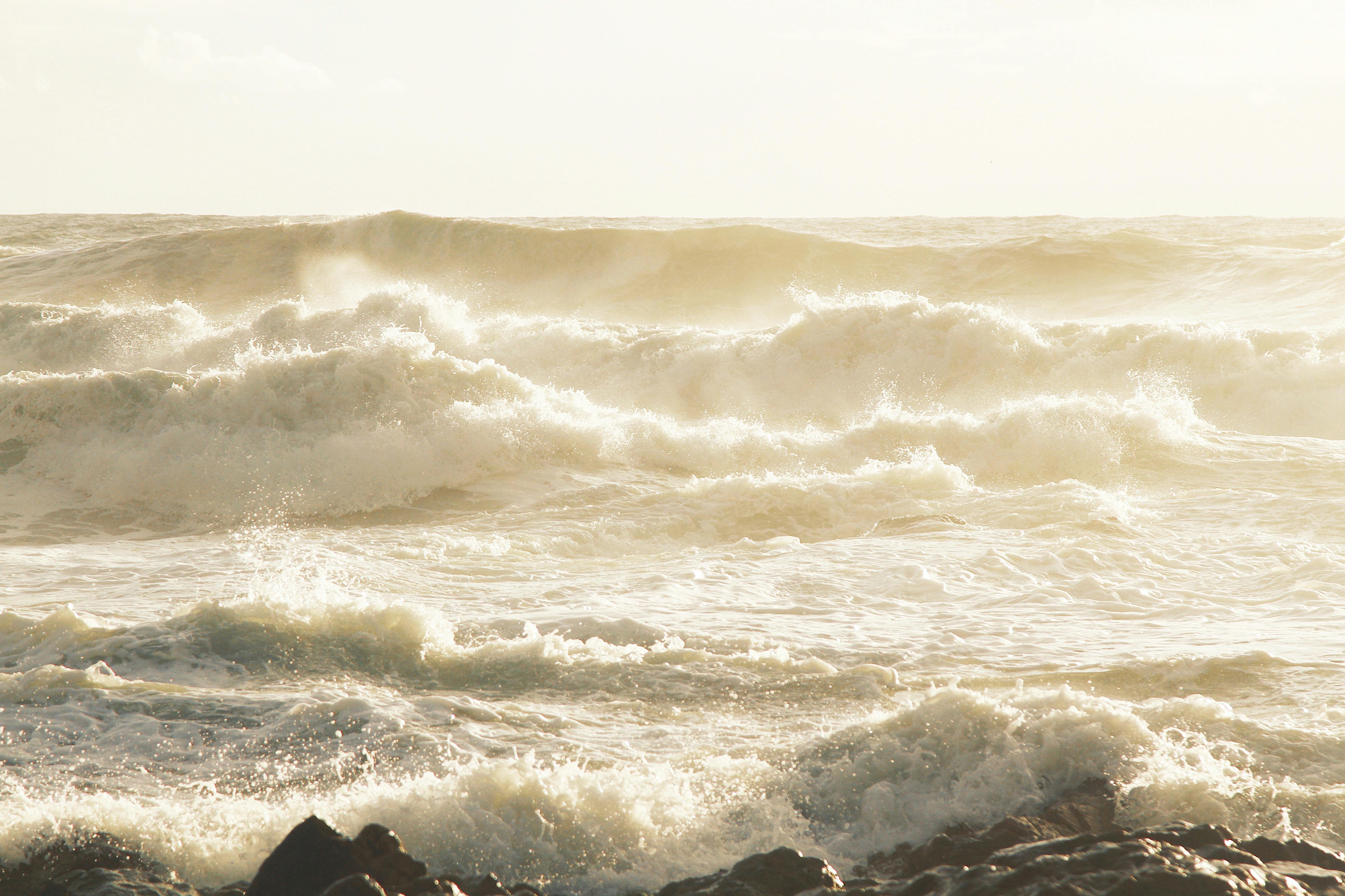 Big Waves · Free Stock Photo