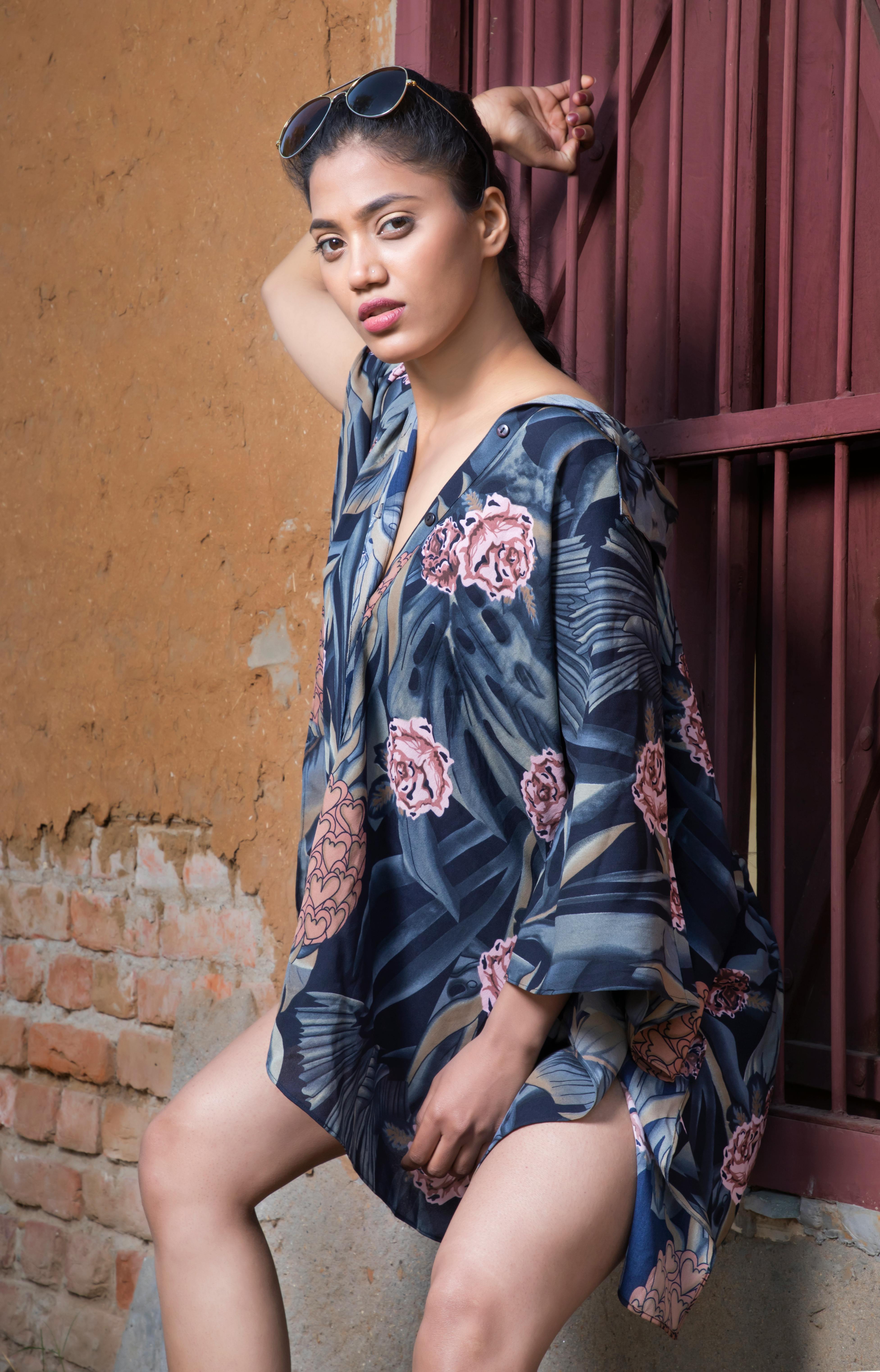 Vii Tunic Photos, Download The BEST Free Vii Tunic Stock Photos & HD Images