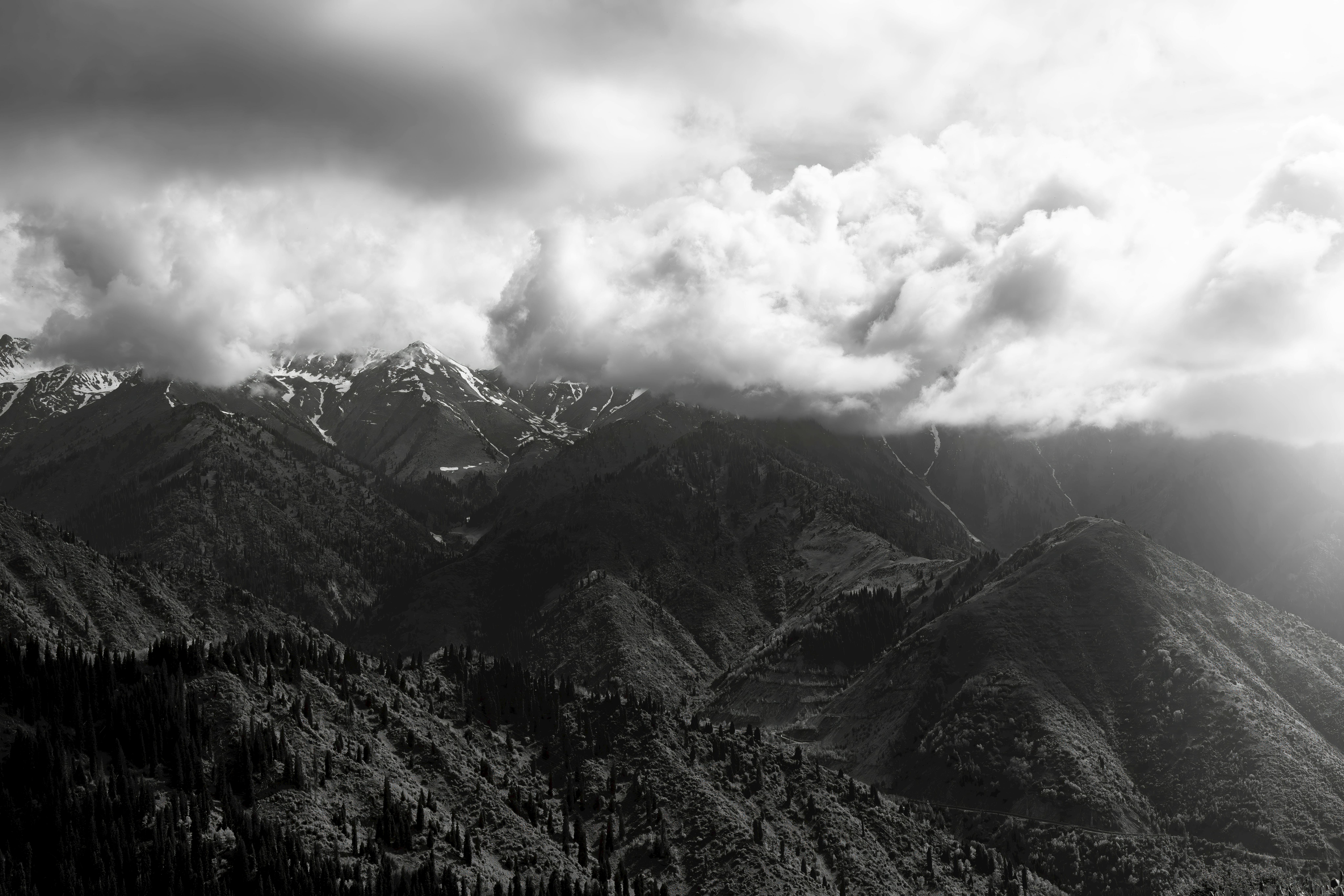 Clouds Over the Vast Mountain Range · Free Stock Photo