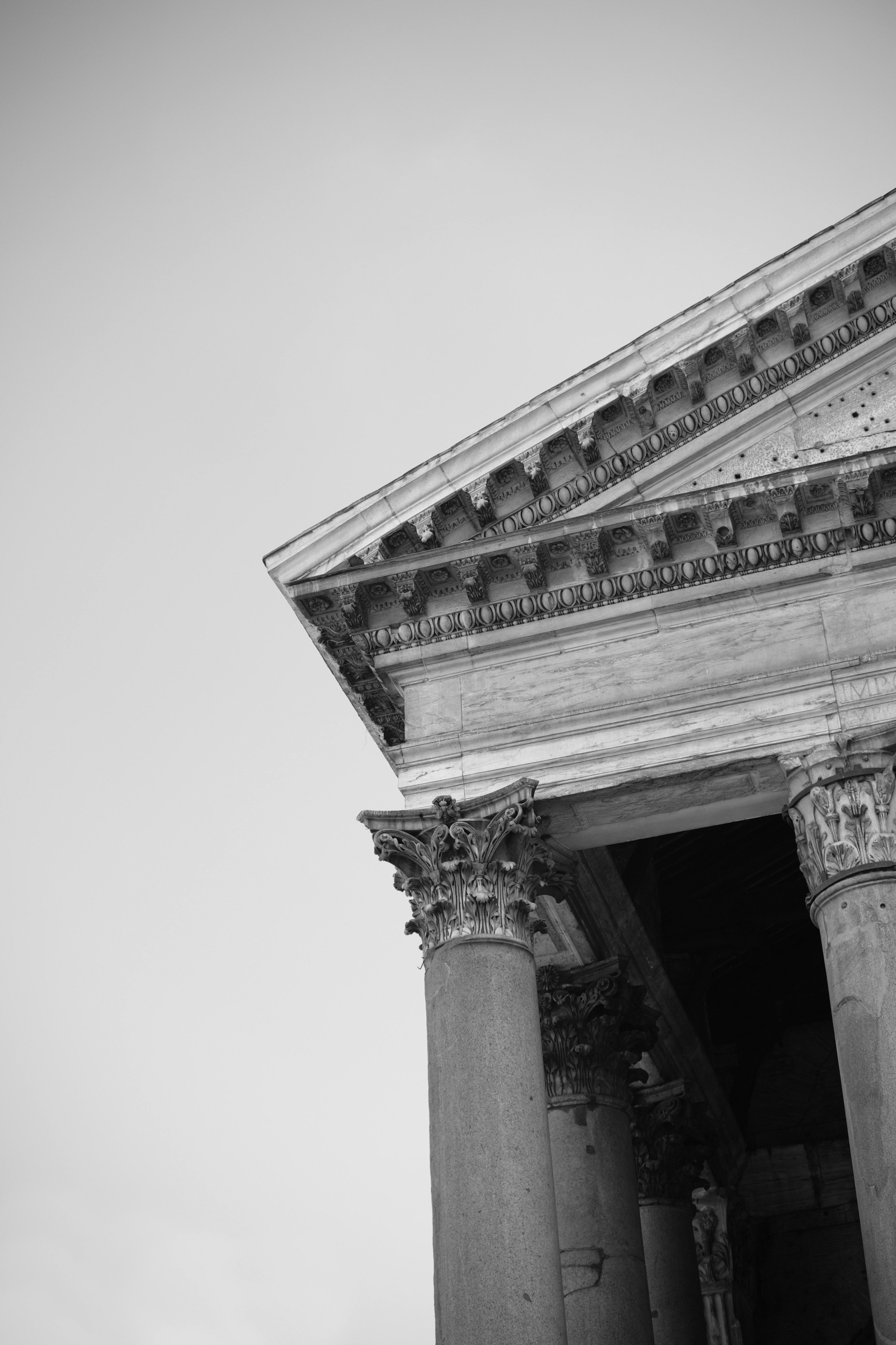 Wall and Column of Pantheon in Rome · Free Stock Photo