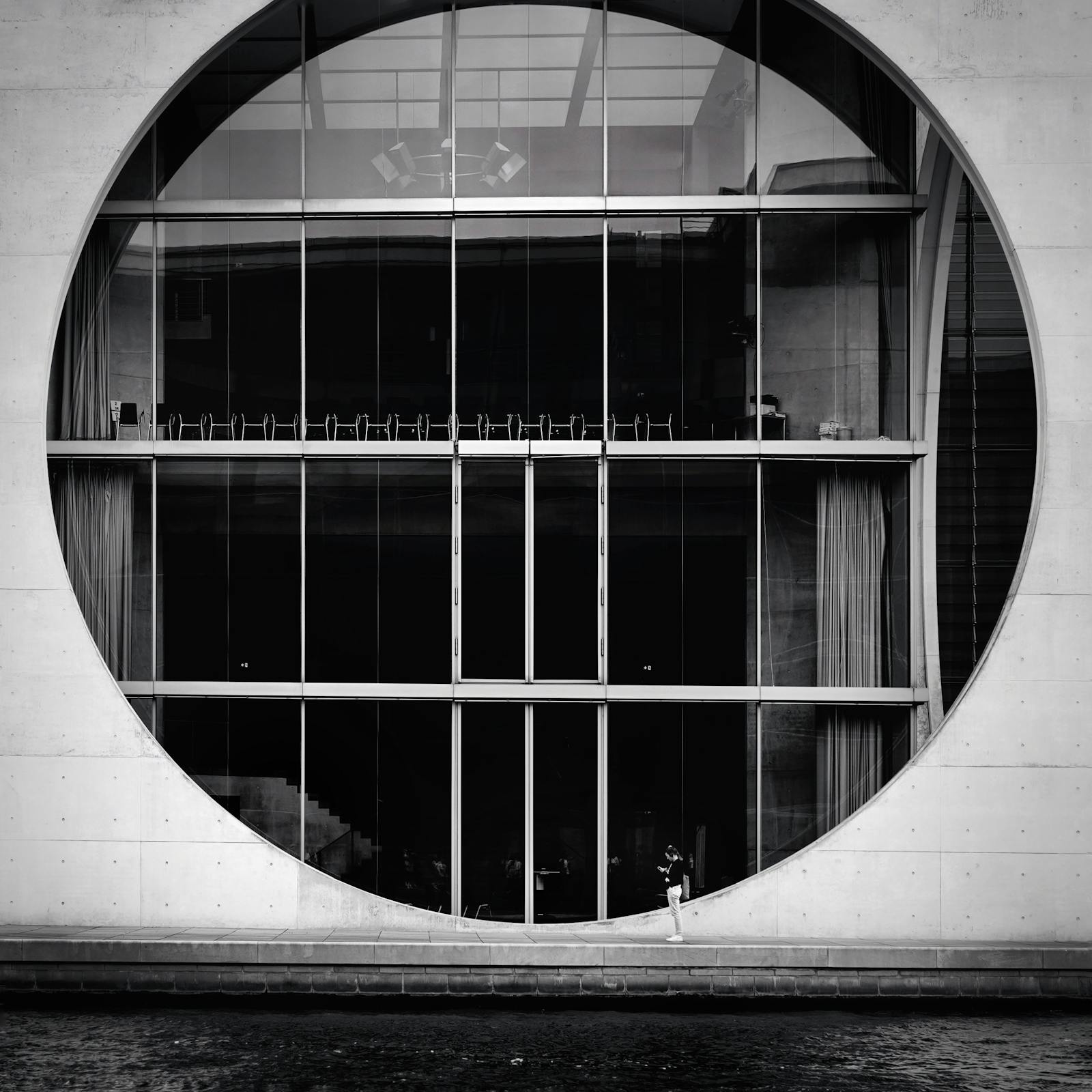 Round Window Photos, Download The BEST Free Round Window Stock Photos ...