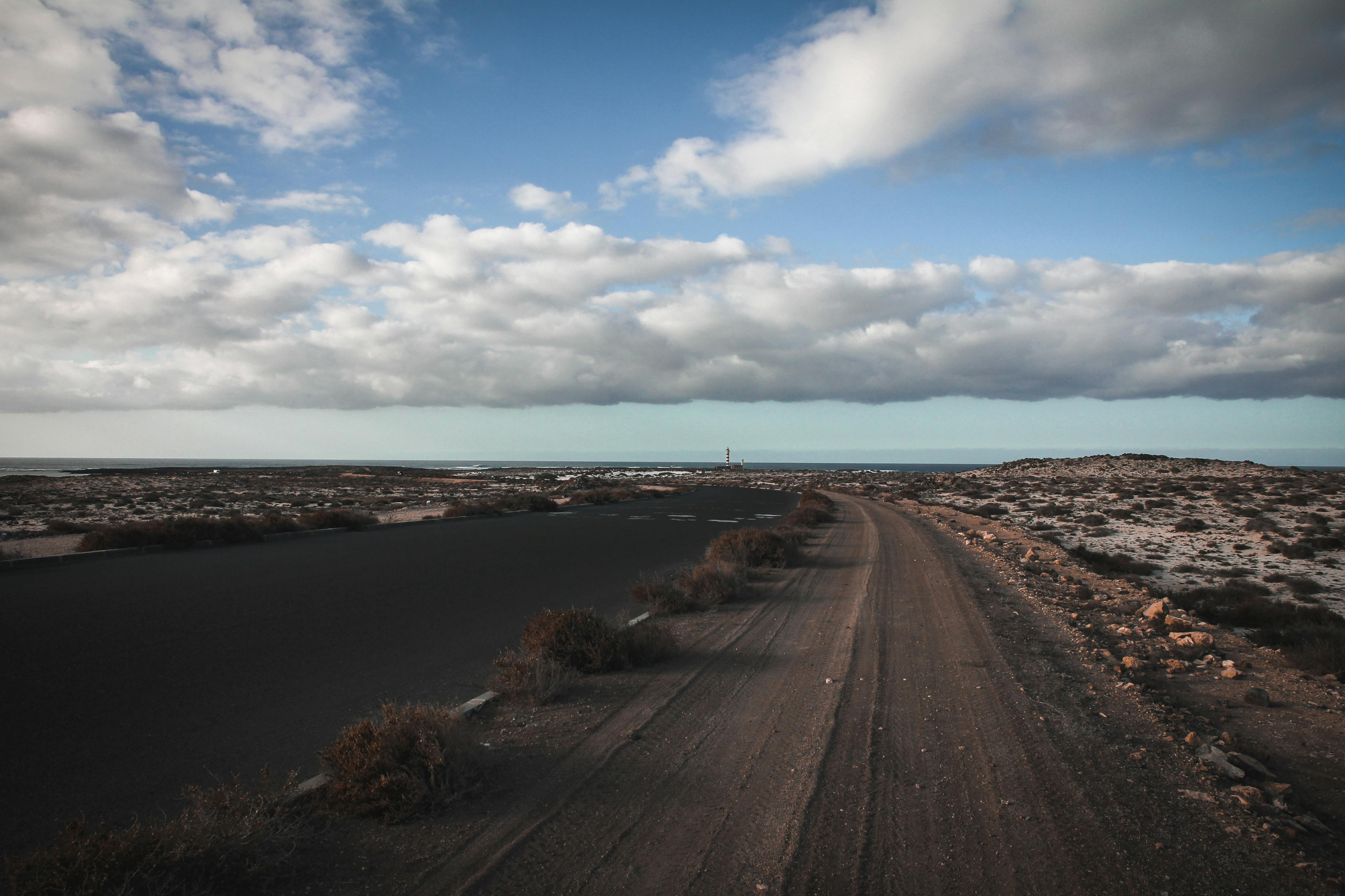 Empty Road · Free Stock Photo