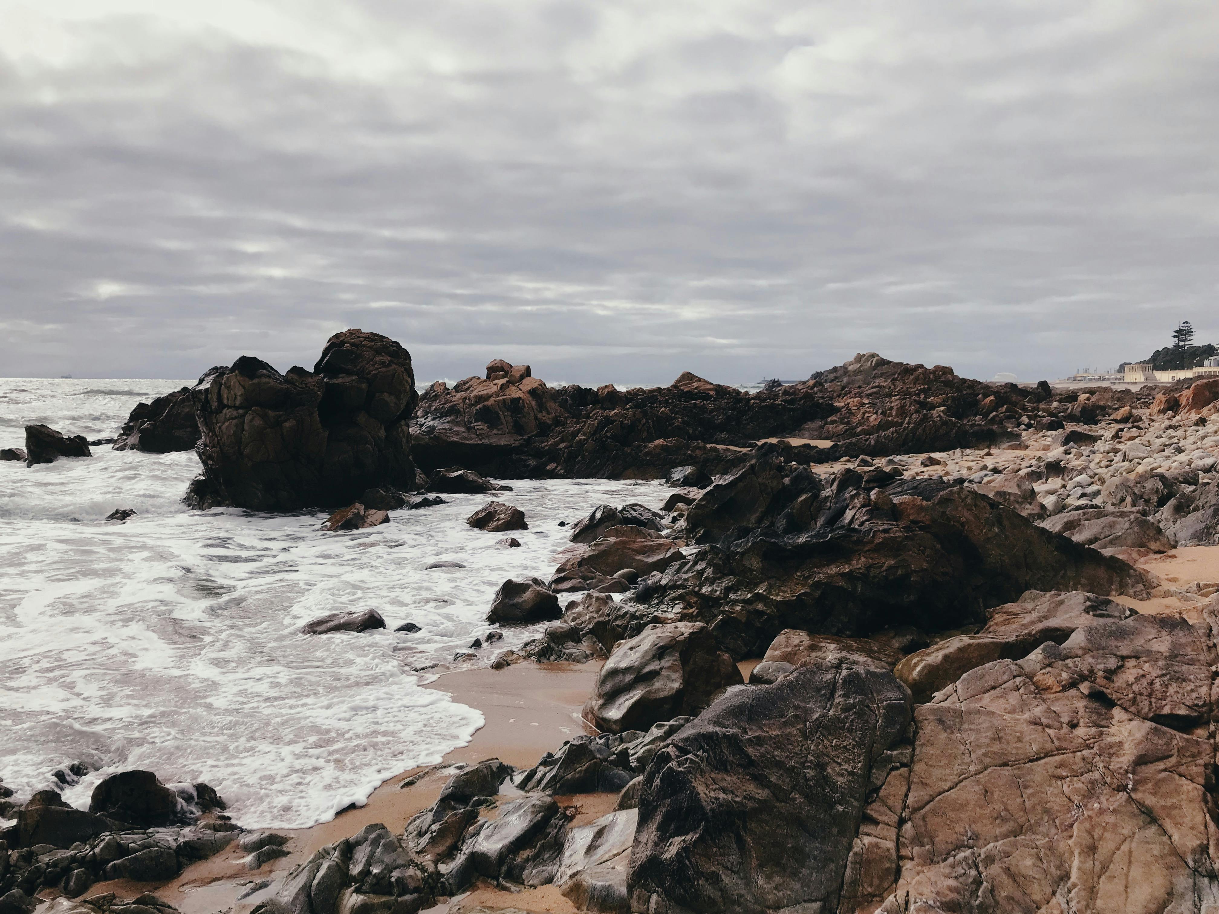 Photo of a rocky shore · Free Stock Photo