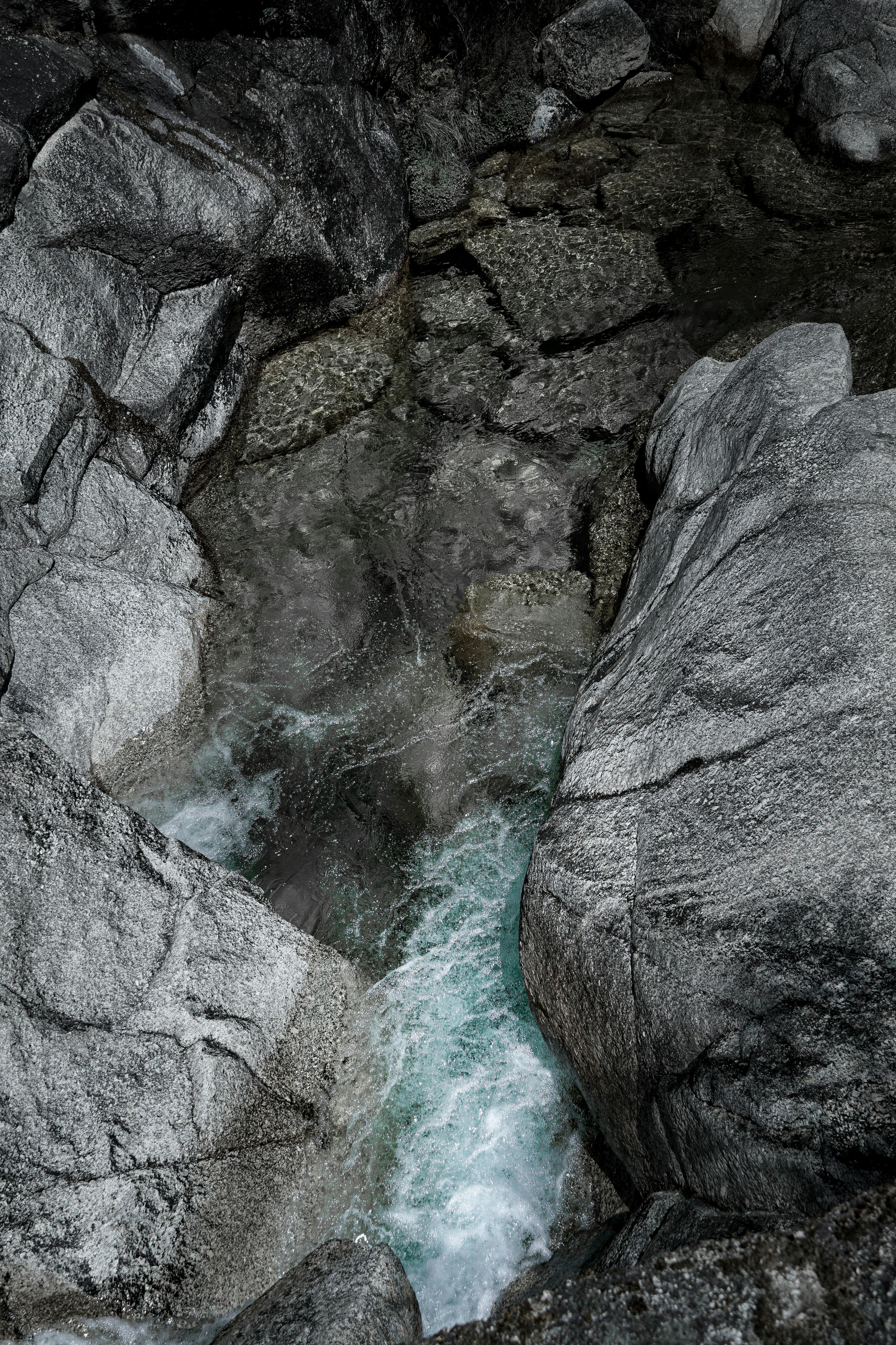 Gap between Rocks with Hot Spring Water · Free Stock Photo