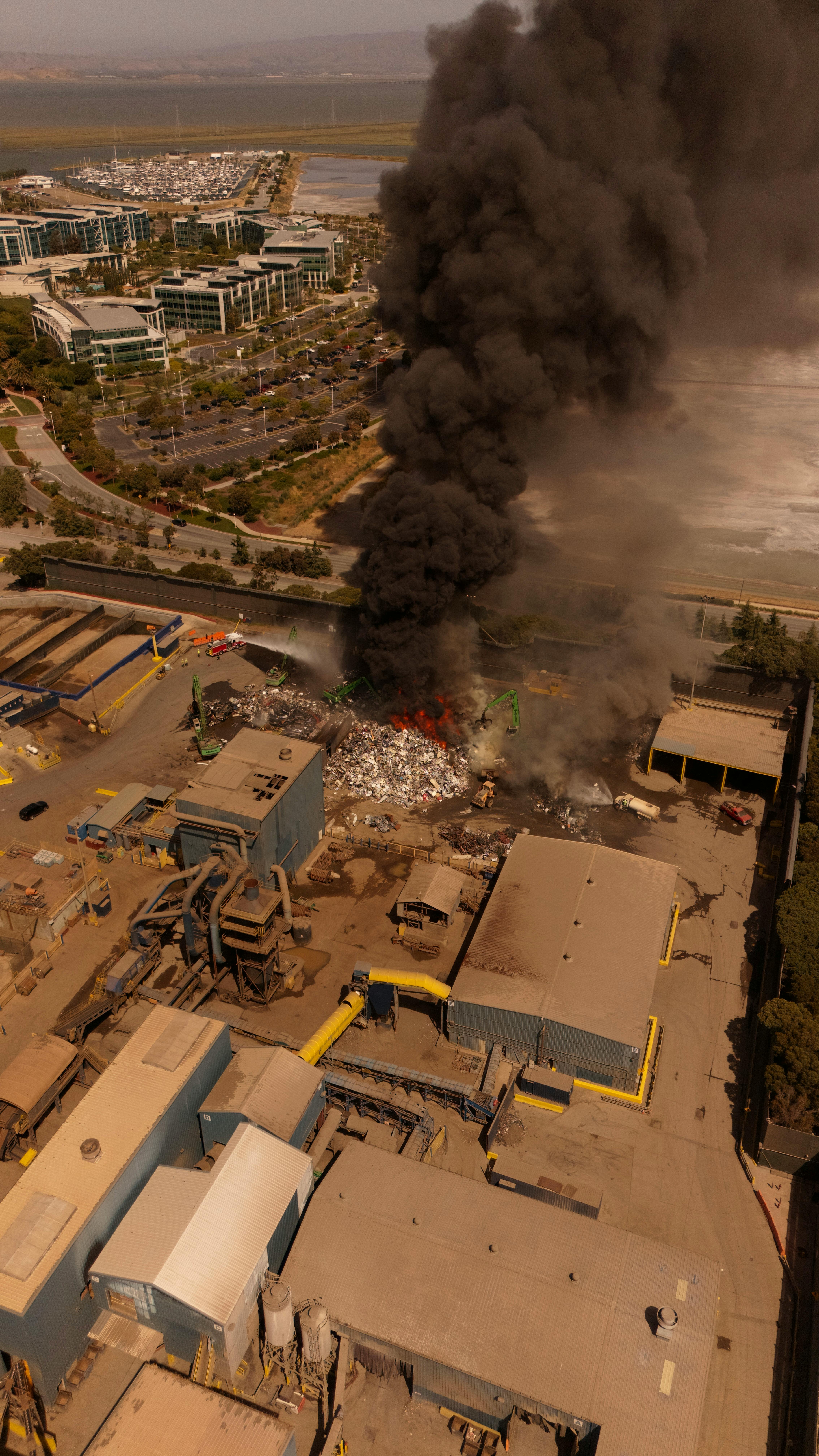 Sims Metal Factory Fire · Free Stock Photo