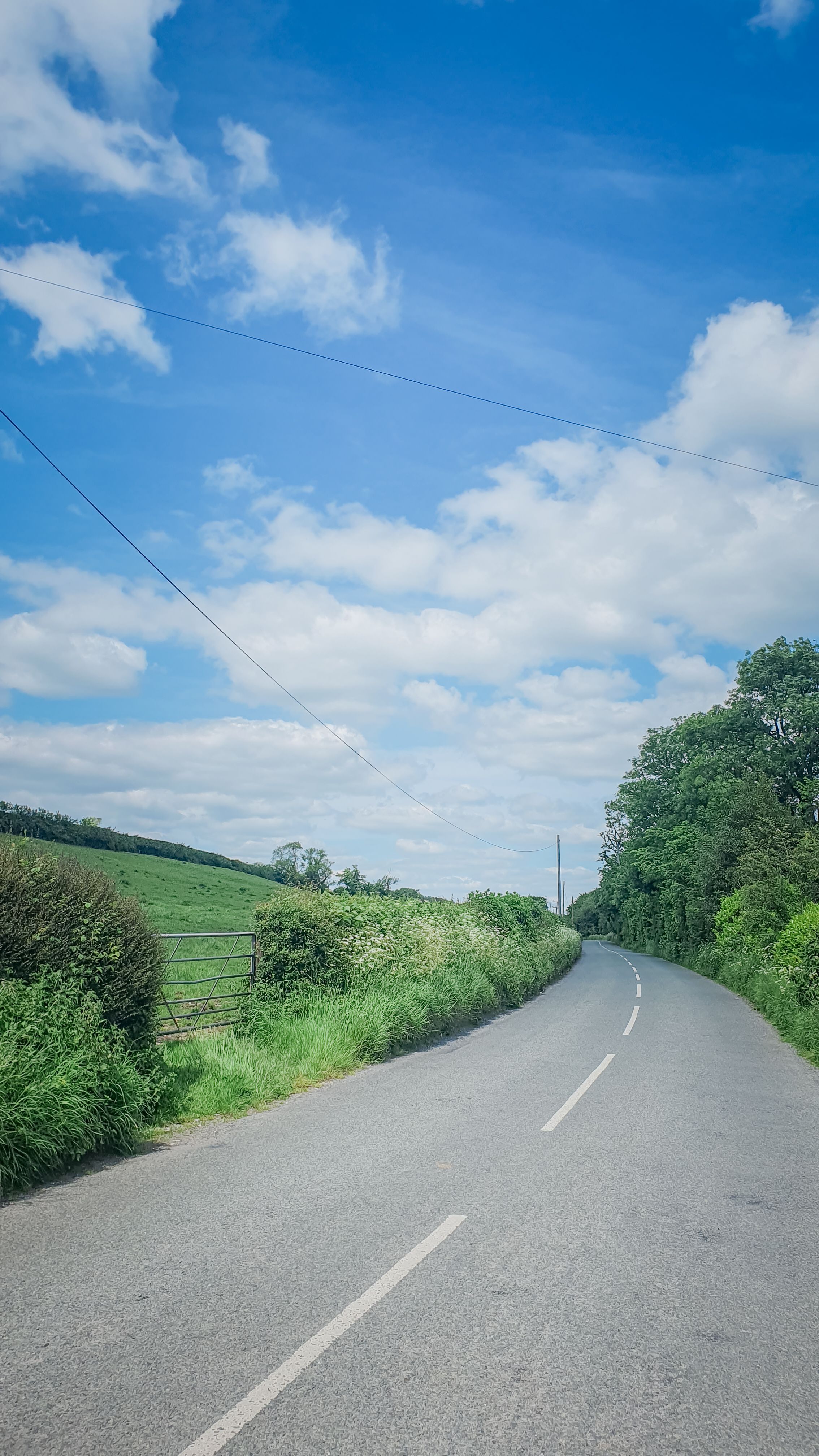 Road through Countryside in Summer · Free Stock Photo