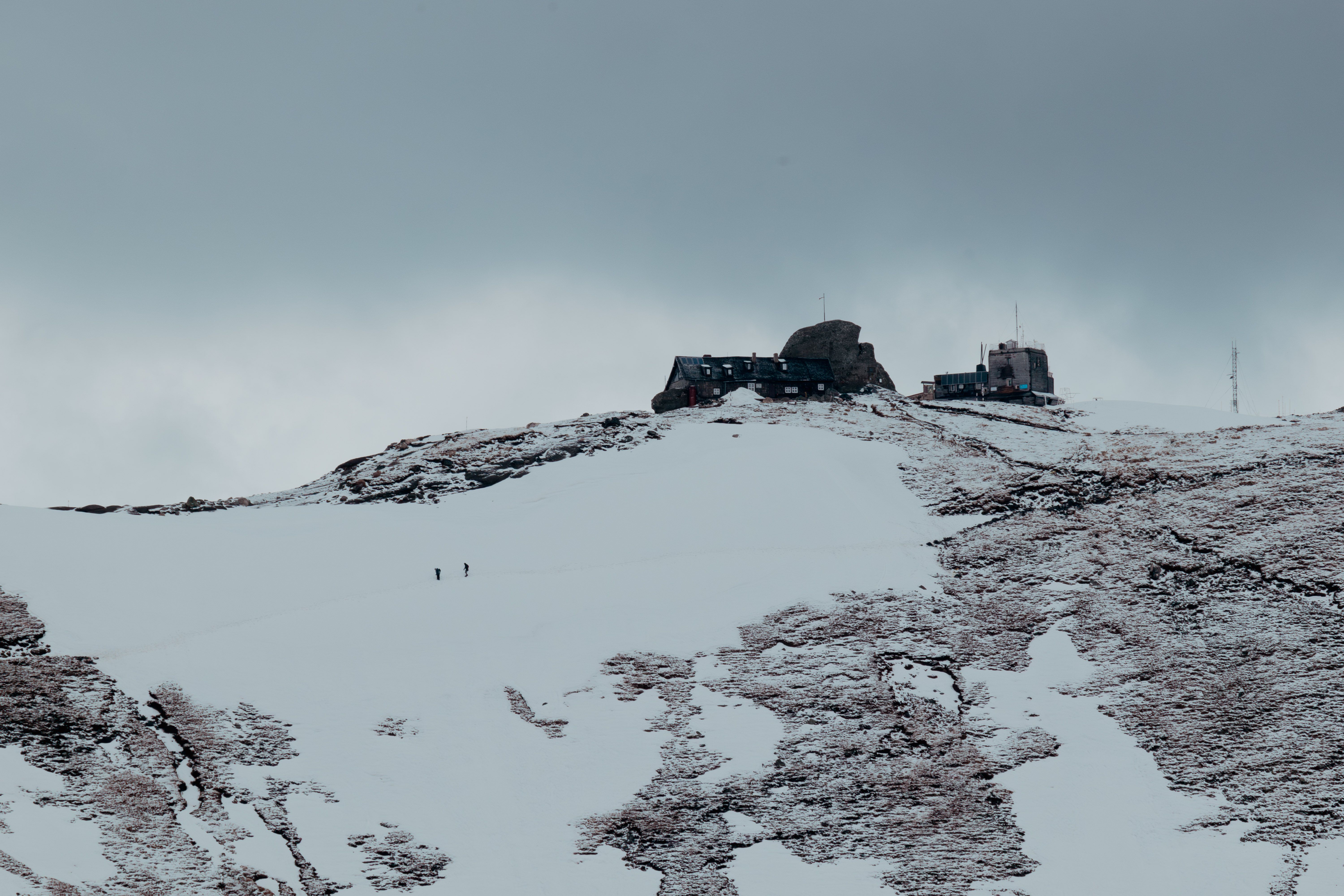 Foto de stock gratuita sobre acantilado, aislado, al aire libre, alpino ...