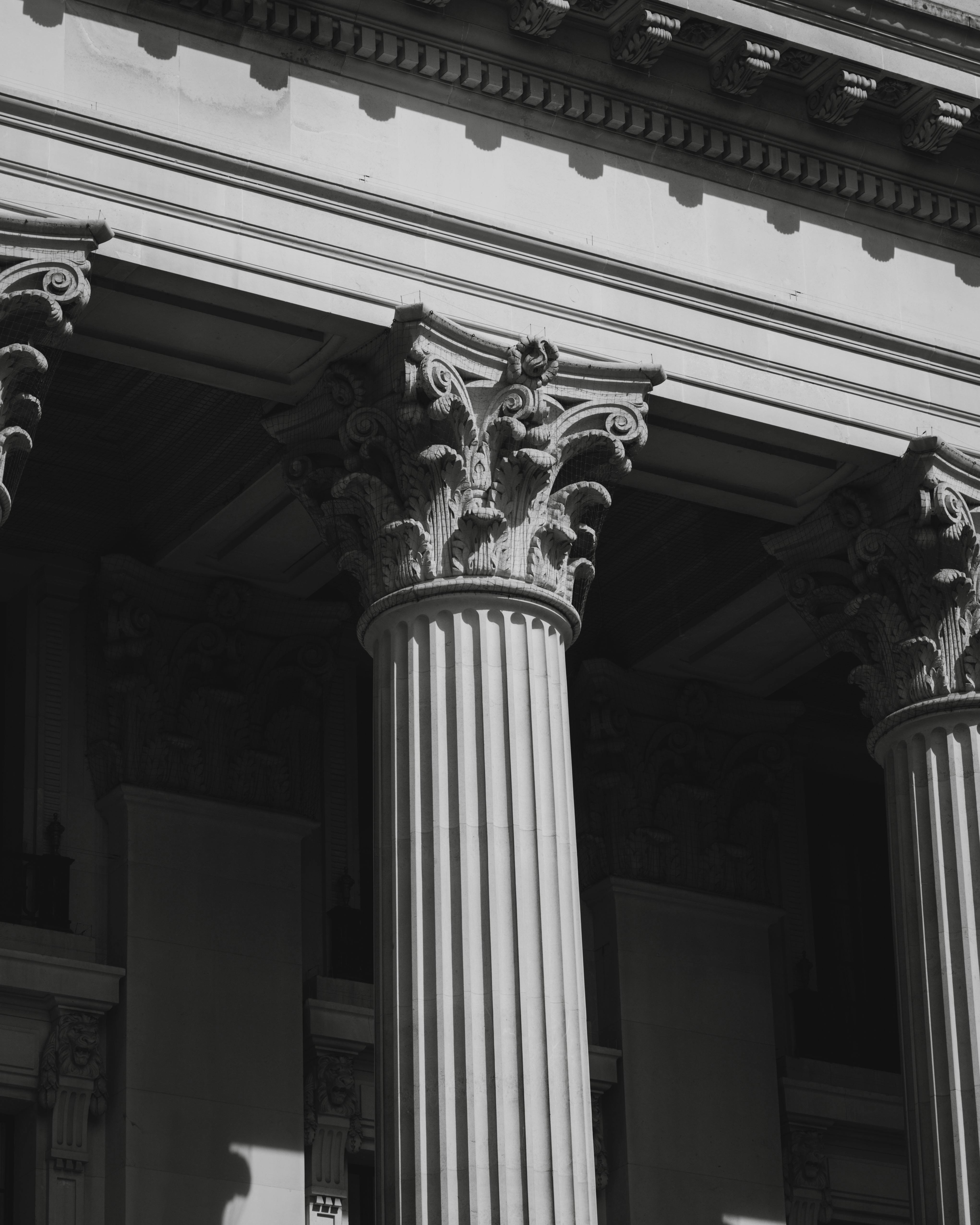 Dome in an Ancient Greek Building in Black and White · Free Stock Photo