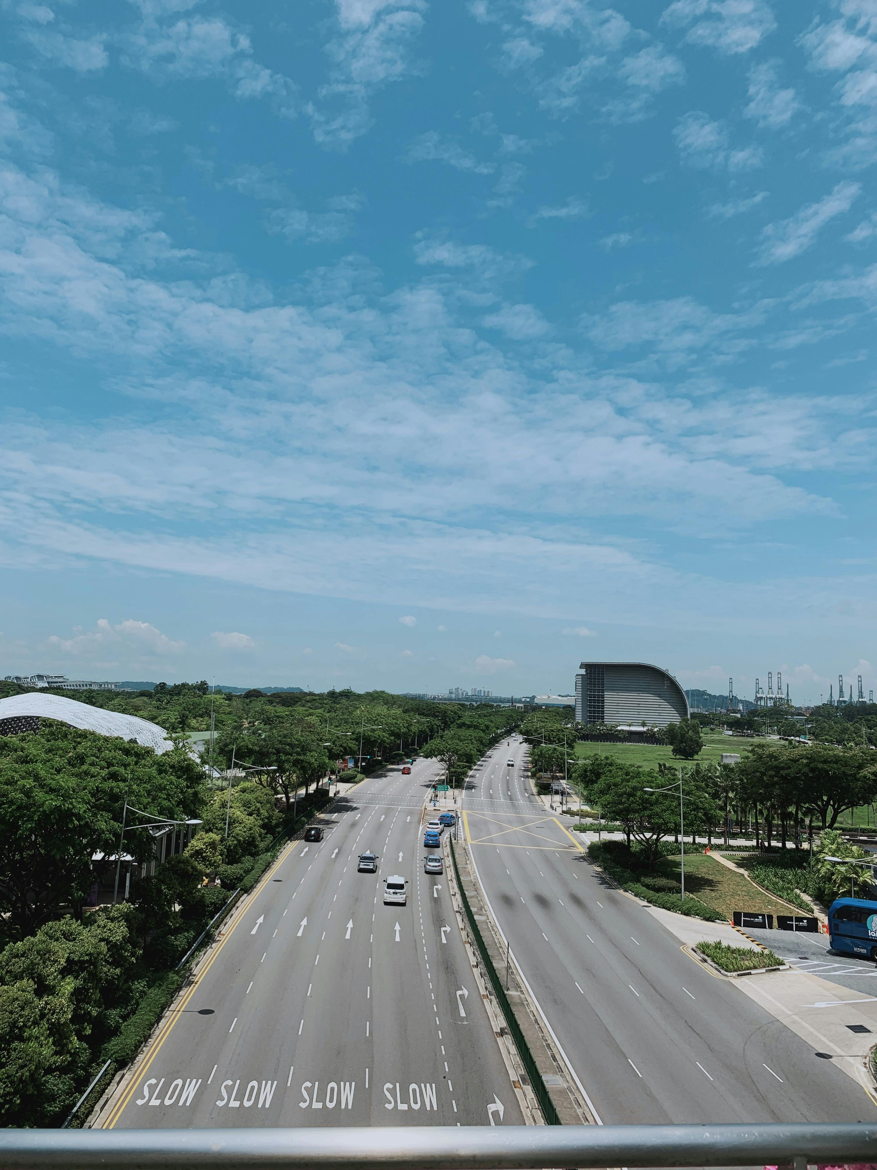 Photo of Vehicles Running on Highway · Free Stock Photo