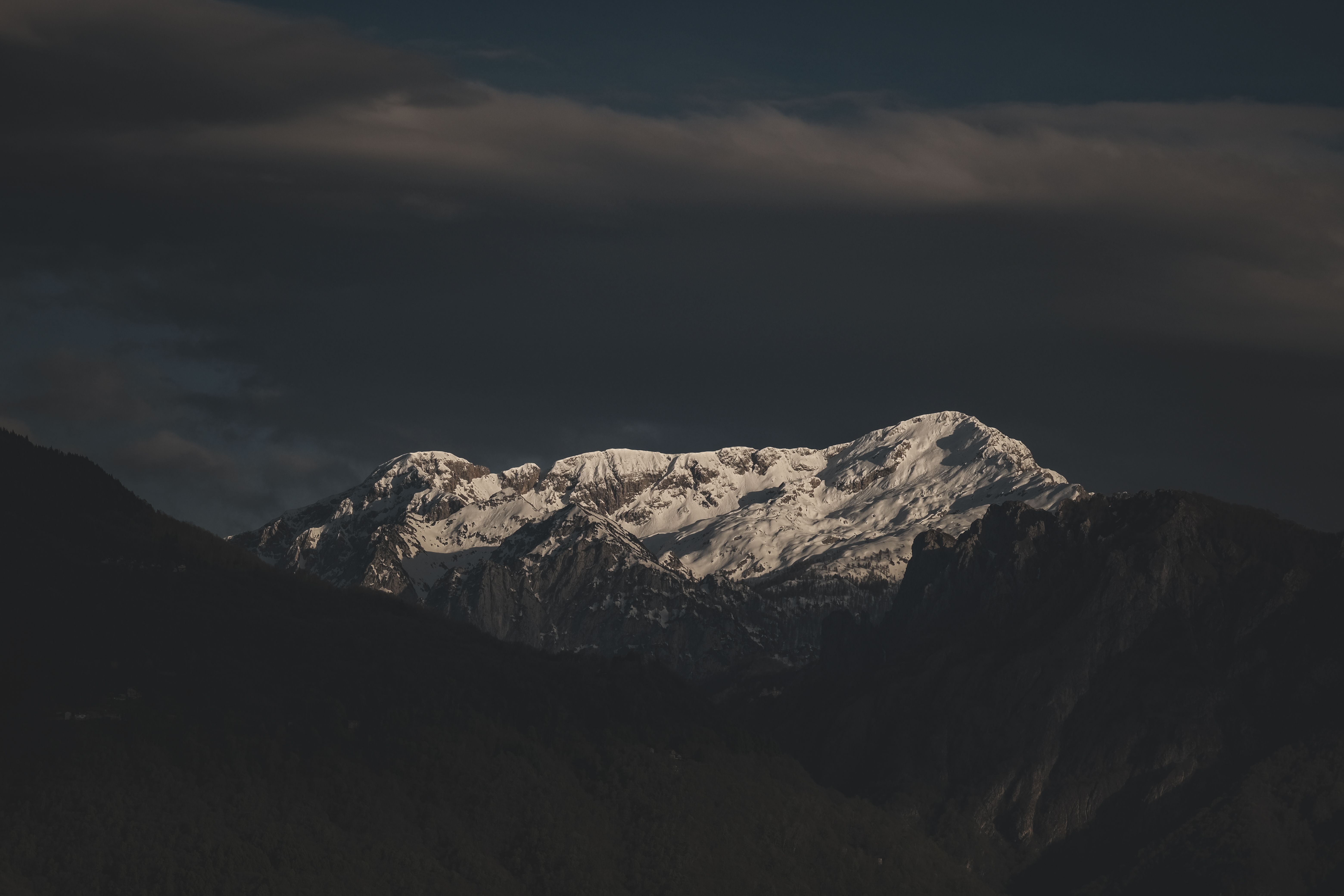 Dark Wallpaper 7180 X 4320 Photos, Download The BEST Free Dark ...