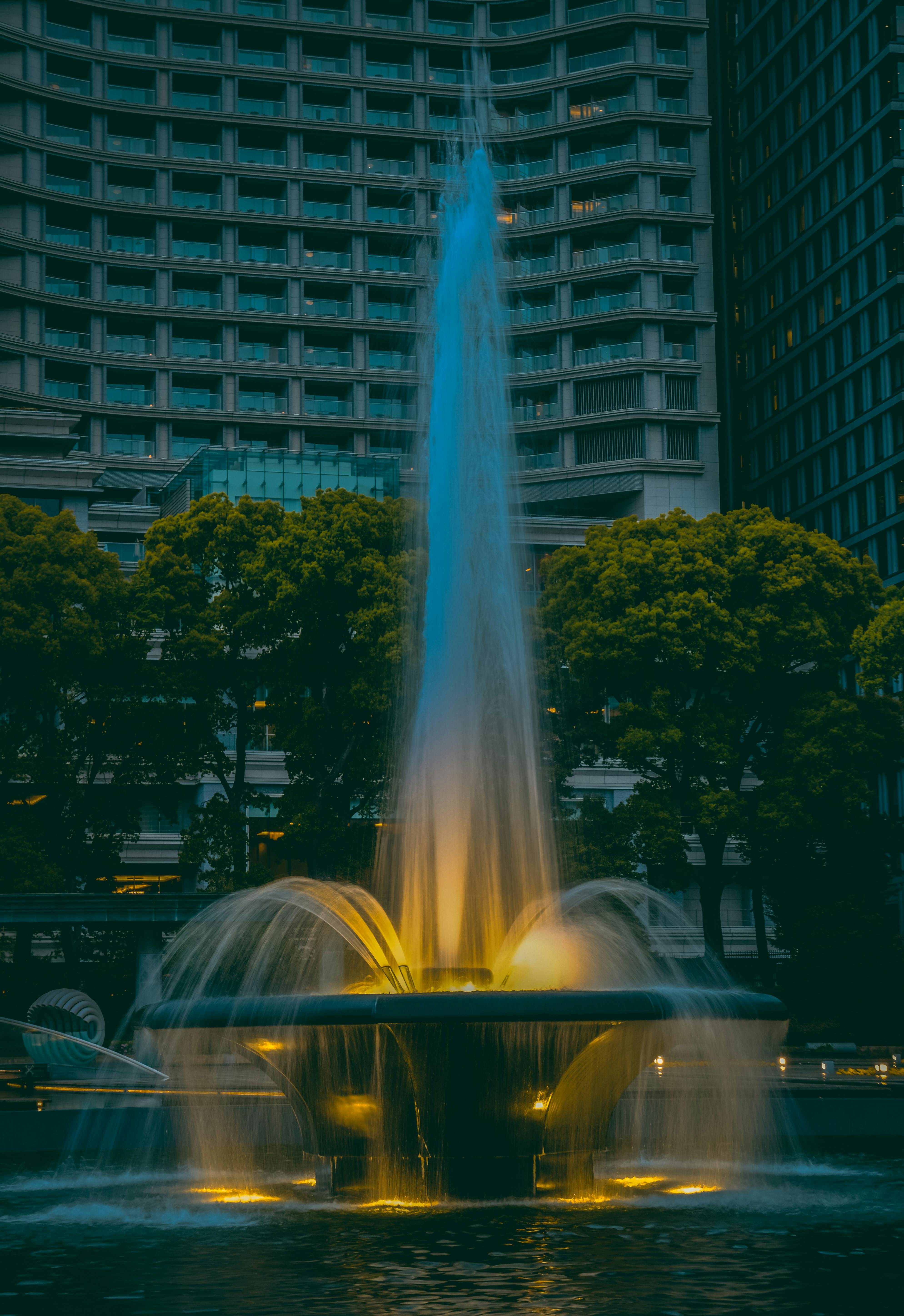 Wadakura Fountain in Tokyo in Evening · Free Stock Photo