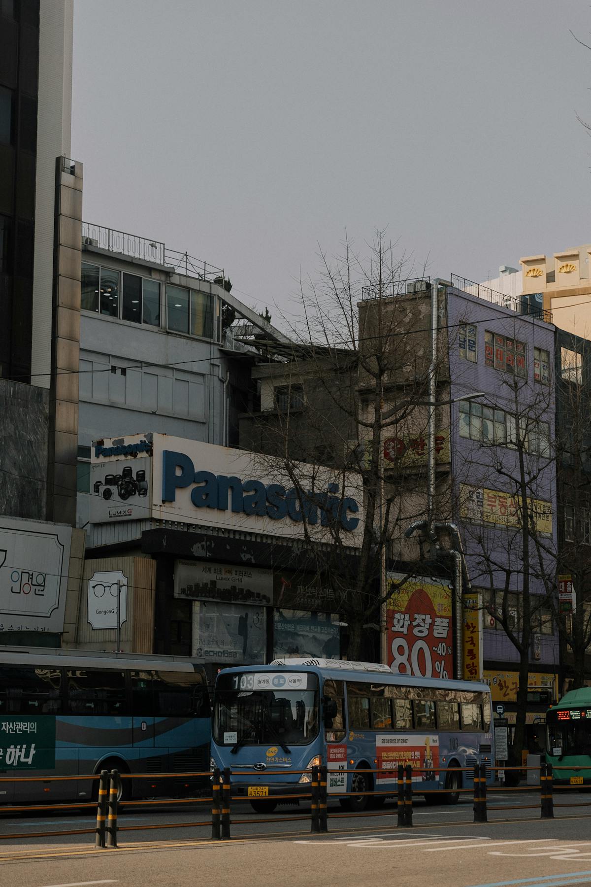 Buses Photos, Download The BEST Free Buses Stock Photos & HD Images