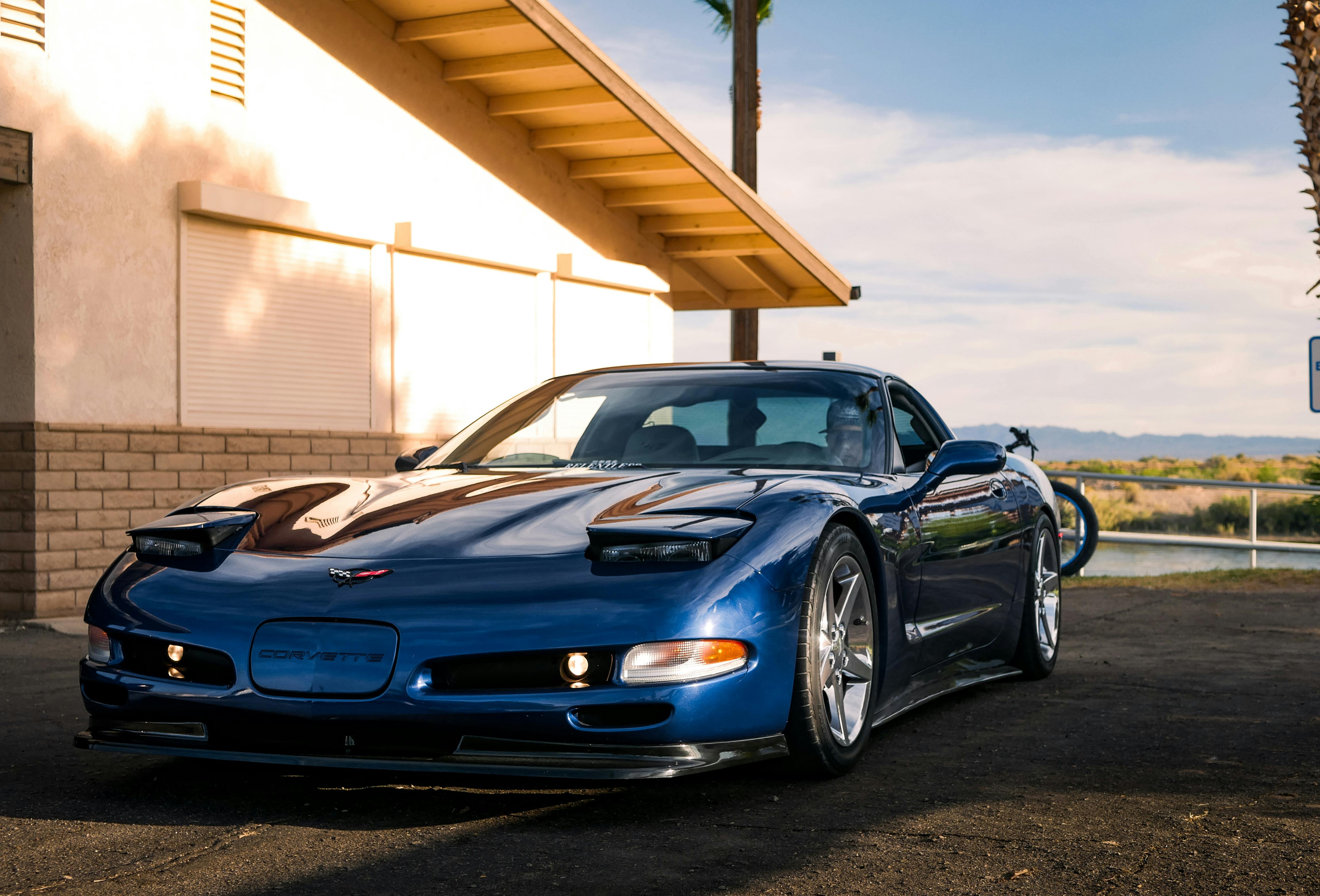 Blue Chevrolet Corvette · Free Stock Photo