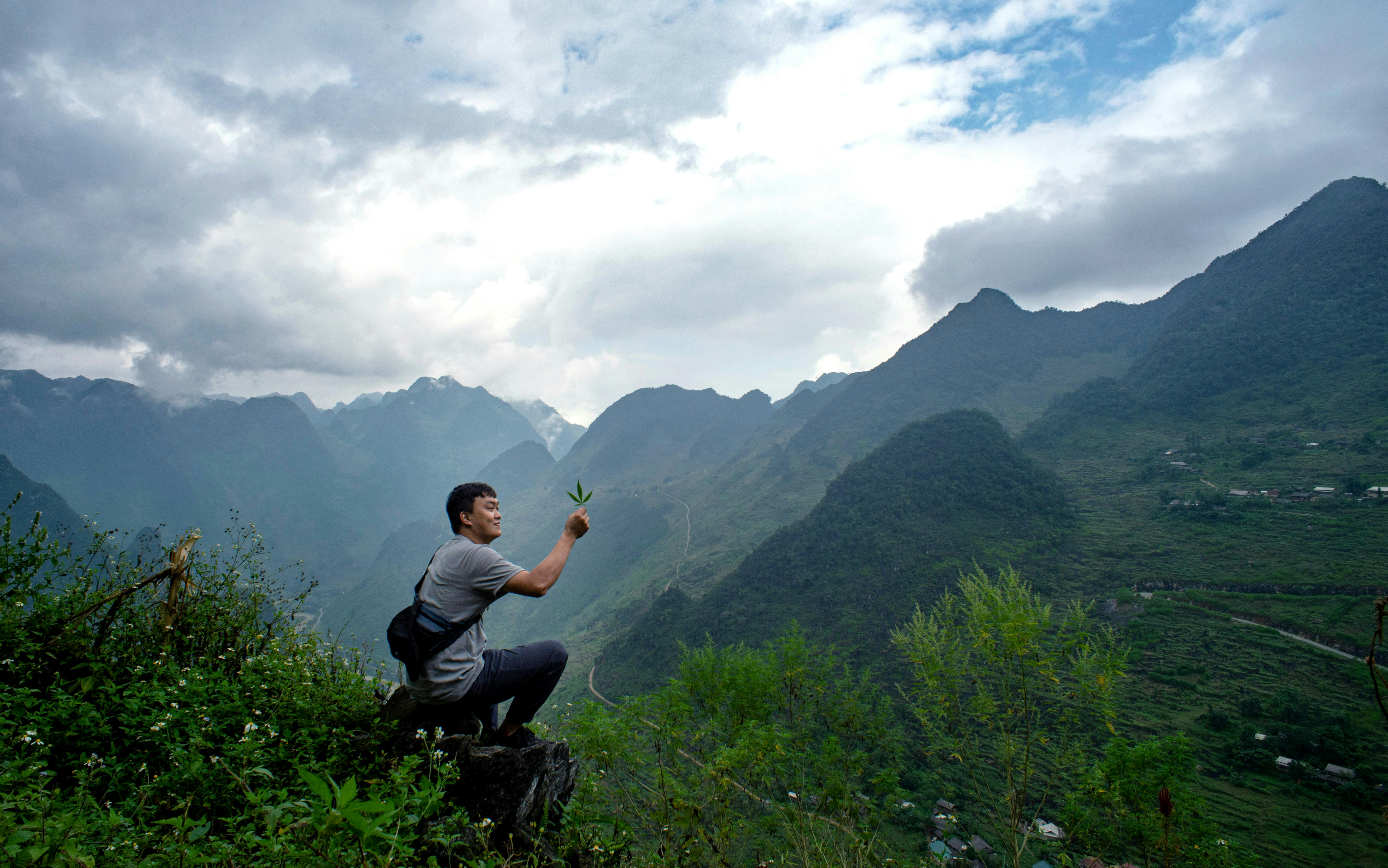 Man Conquering Nature Photos, Download The BEST Free Man Conquering ...