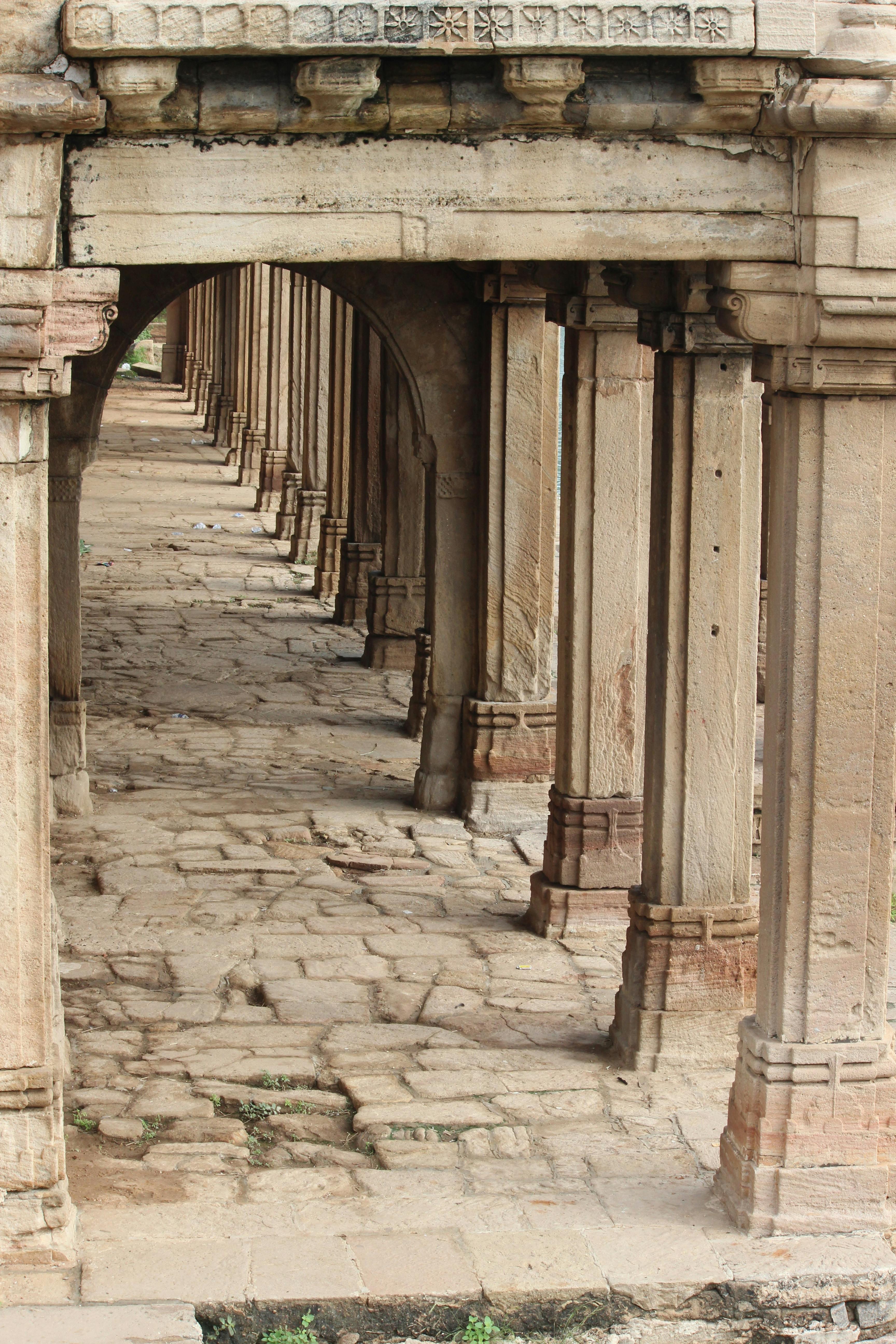 Gray Concrete Pillars · Free Stock Photo