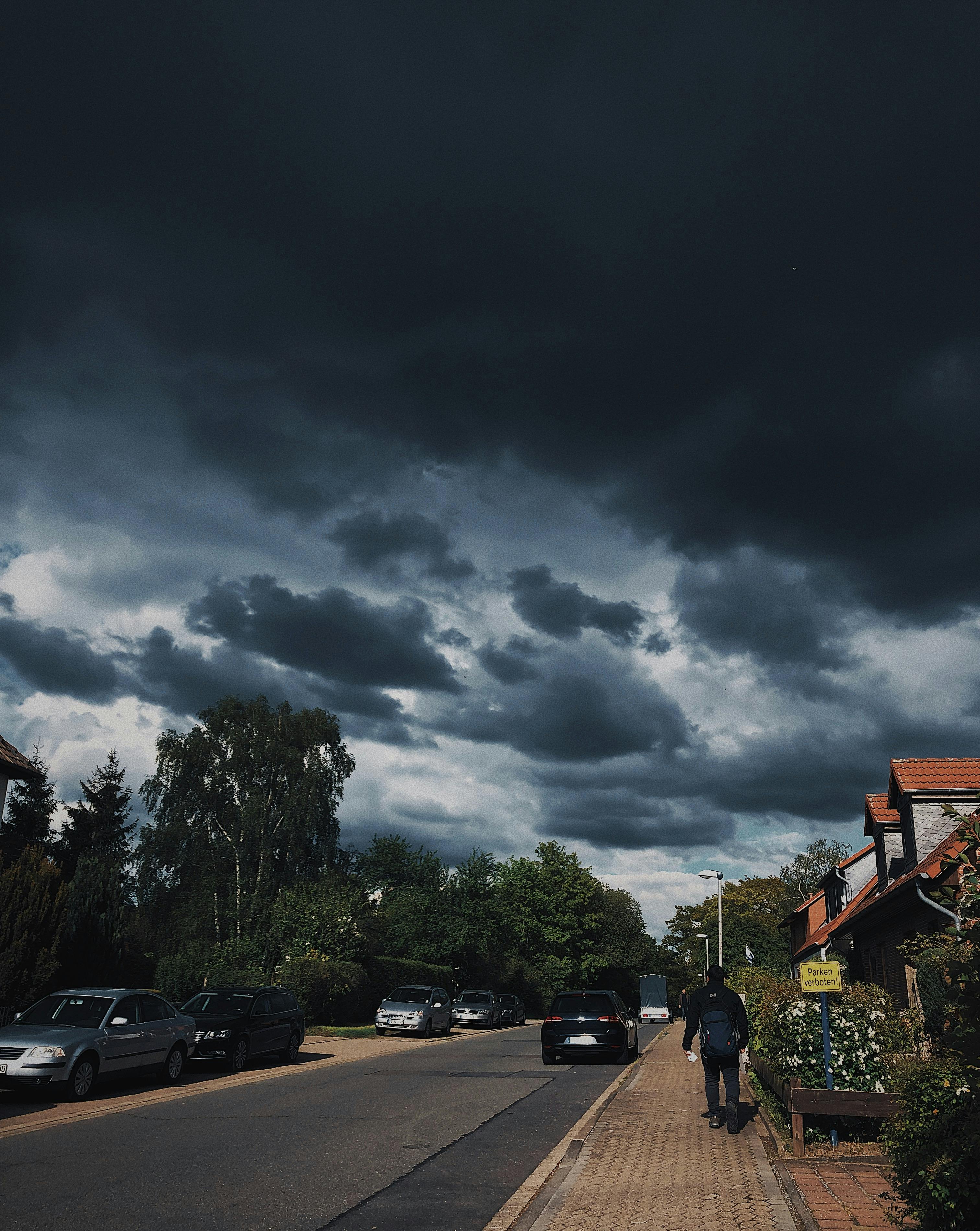 Landscape Photography of Two Walls · Free Stock Photo