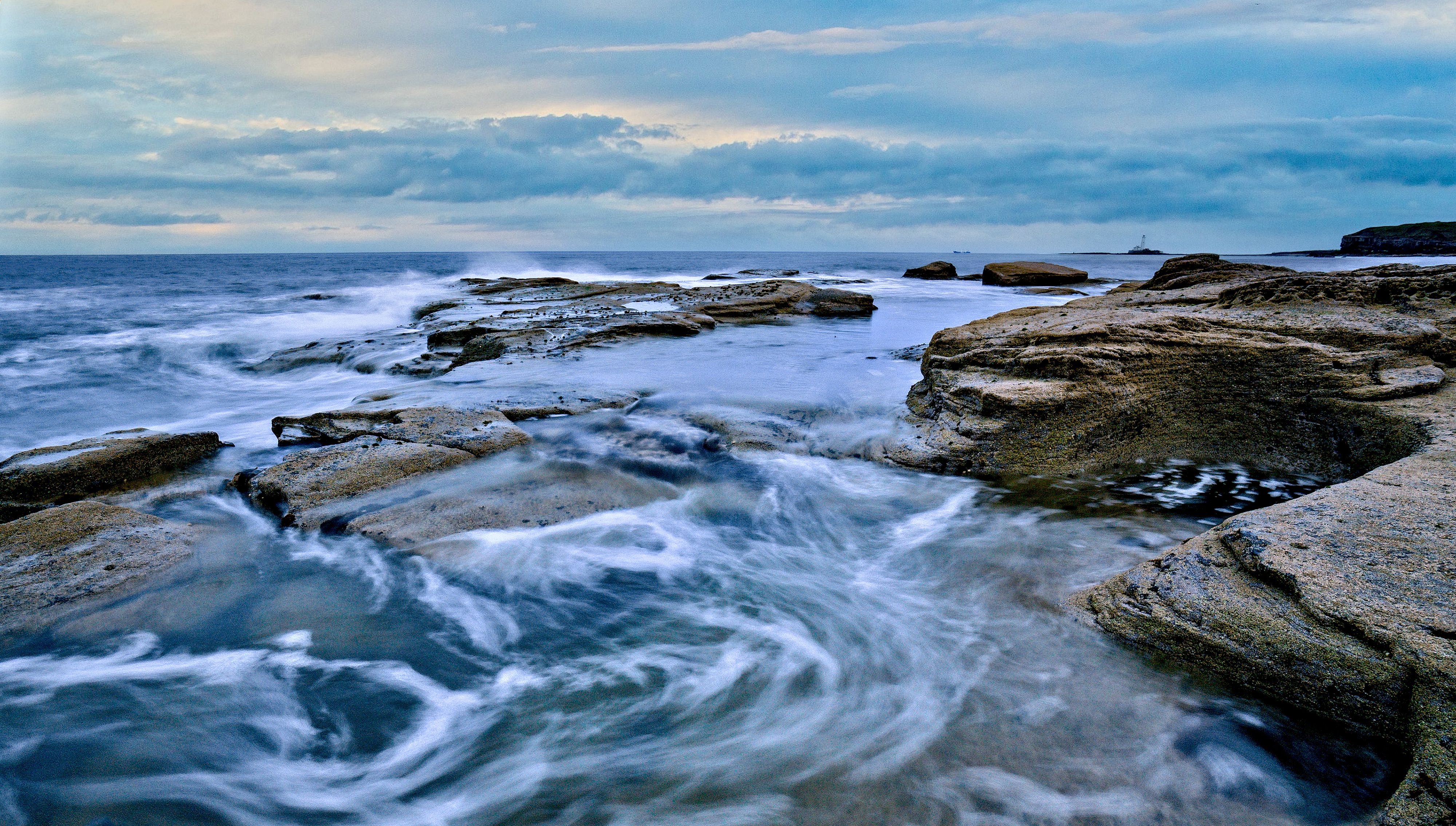 Smooth Rocks of the Seashore · Free Stock Photo