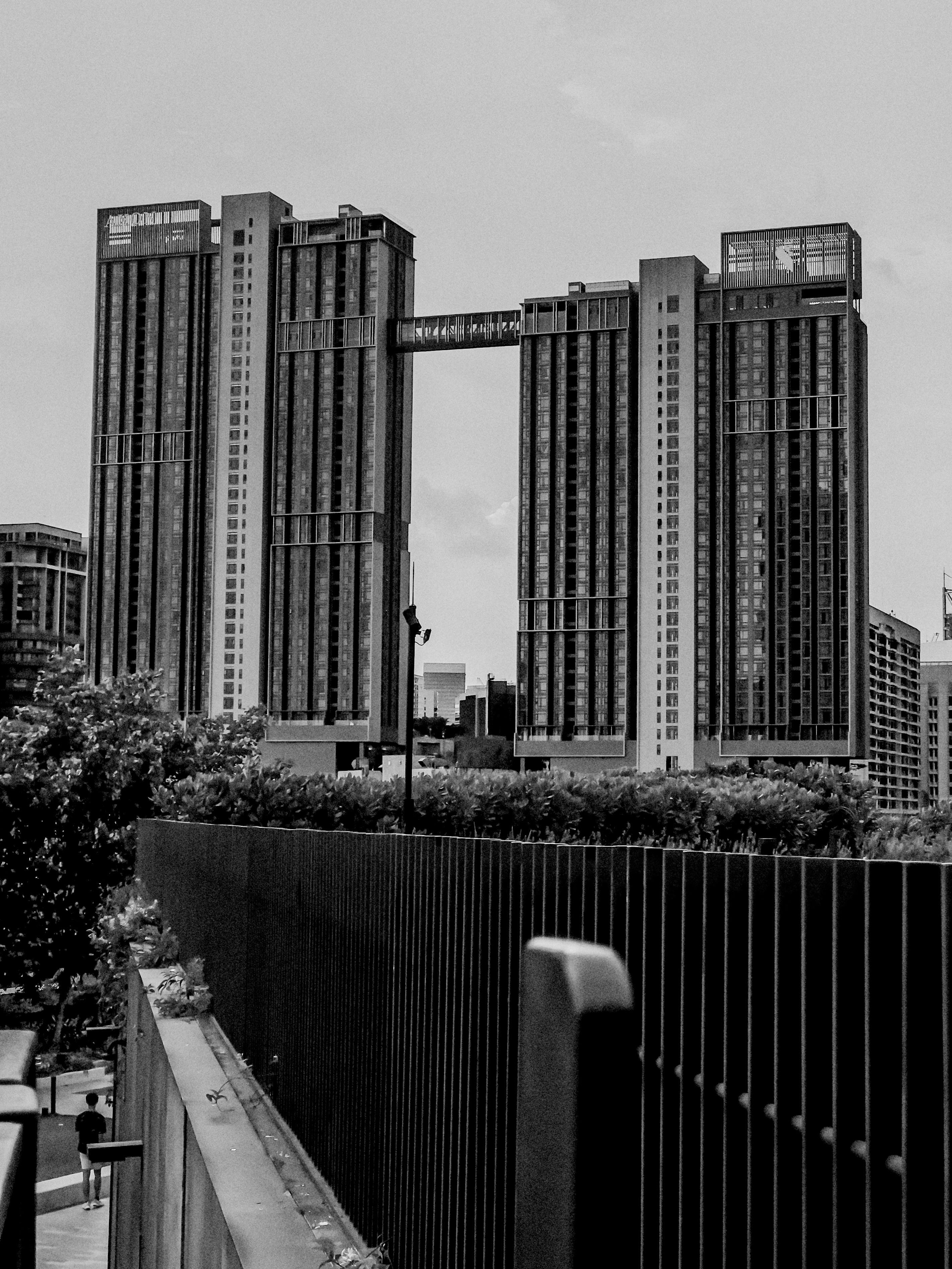 Block of Flats in Skyscraper in City · Free Stock Photo