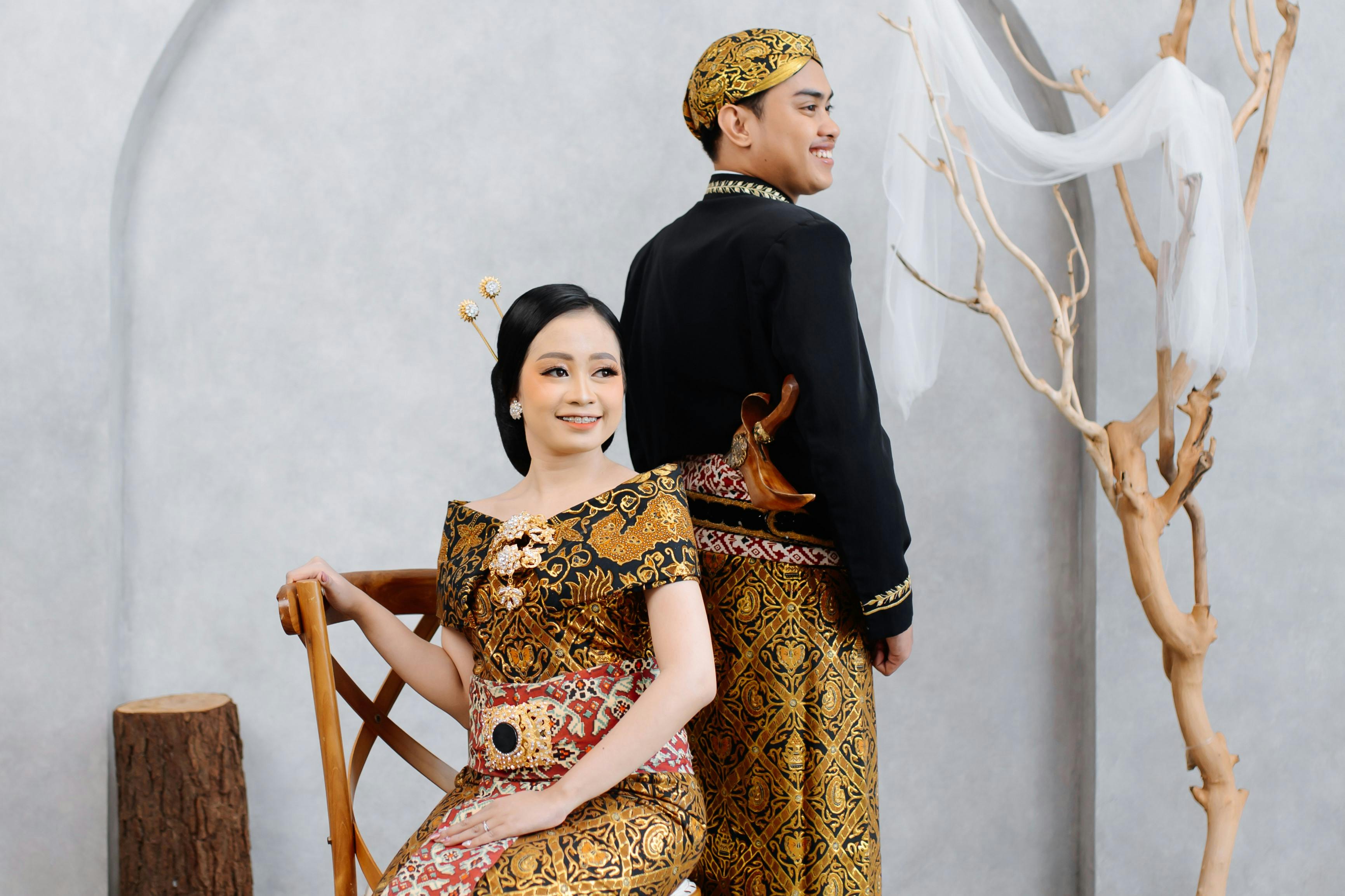 Portrait of Traditional Wedding Couple · Free Stock Photo