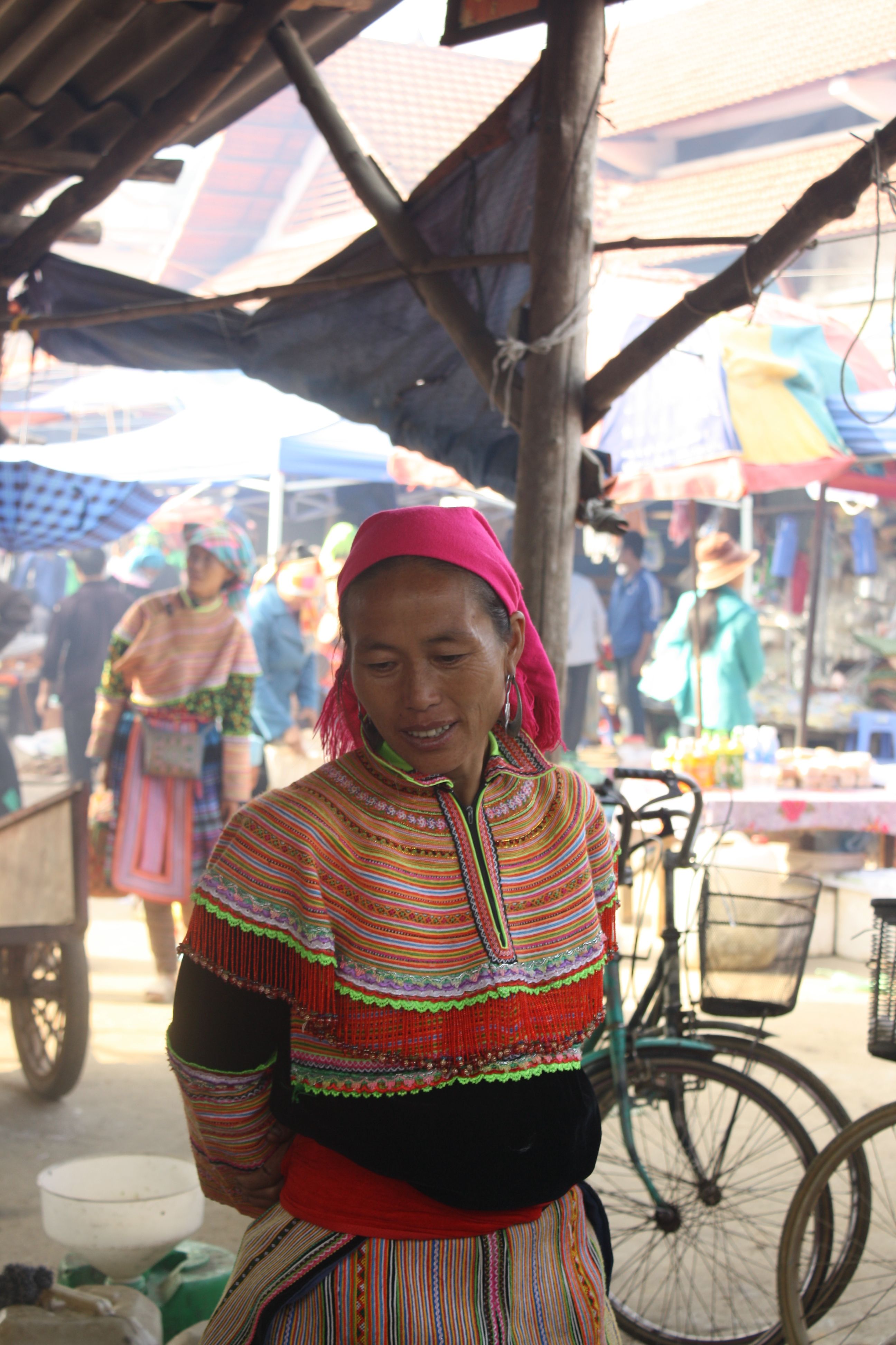 Woman in Traditional Clothing at Bazaar in Village · Free Stock Photo